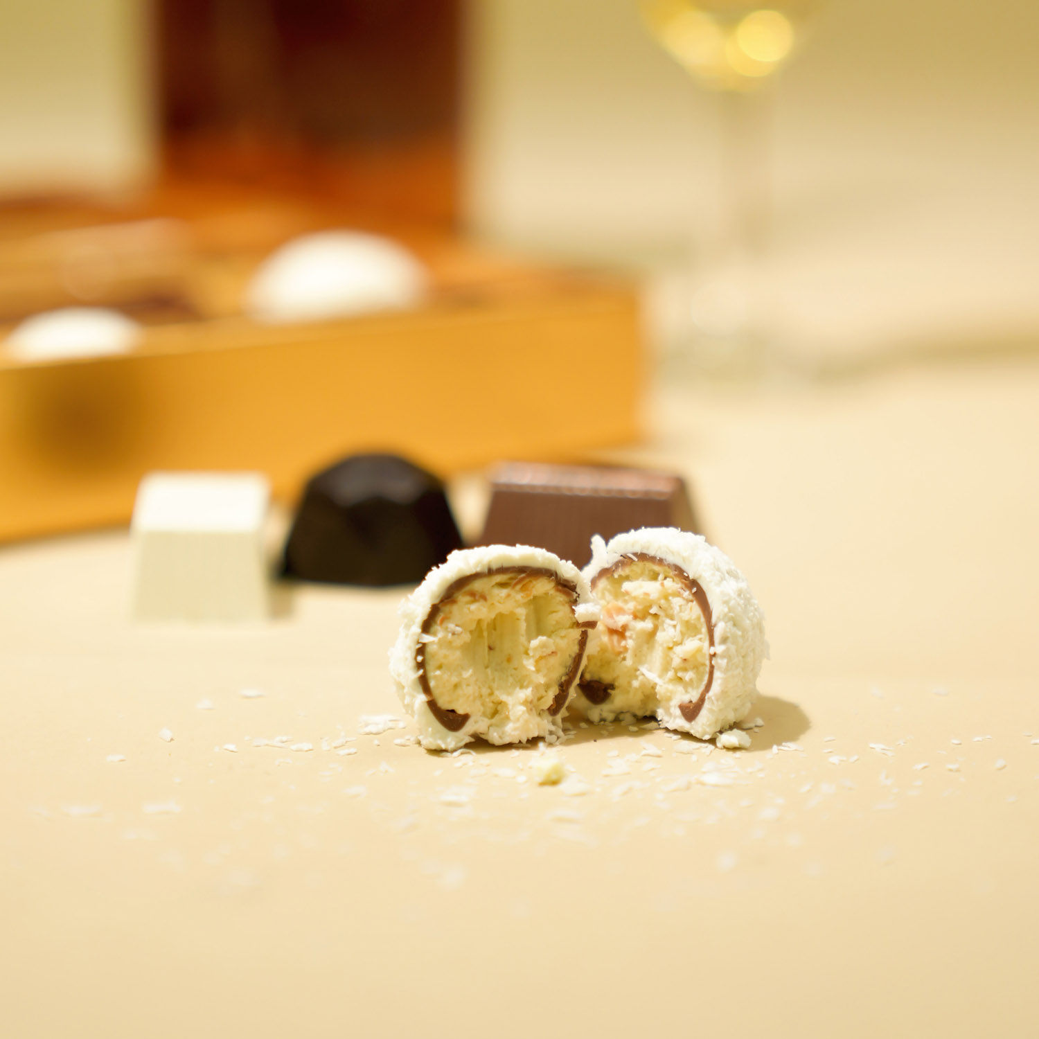 Order Chocolate Medley Box Of 9 Online | Same-Day Delivery UAE - Fnp.ae