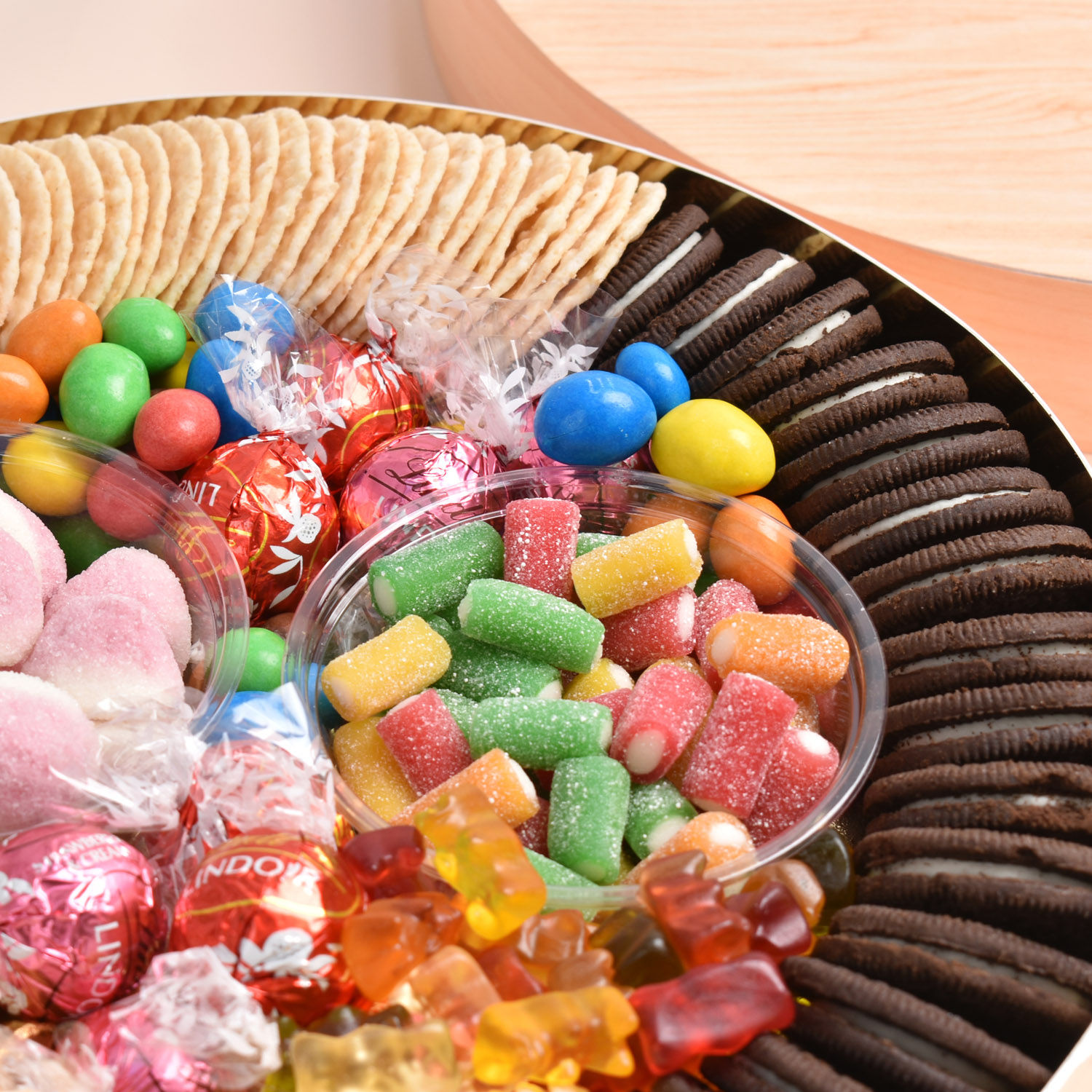 Order Cookies n Cream with Candy Snack Box Online | Same-Day Delivery ...