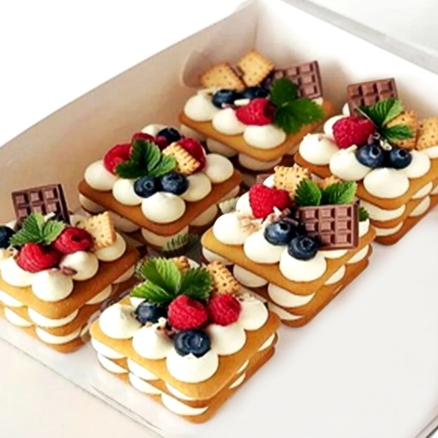 Order Vanilla Mono Cakes 6 Pcs Online | Same-Day Delivery UAE - Fnp.ae