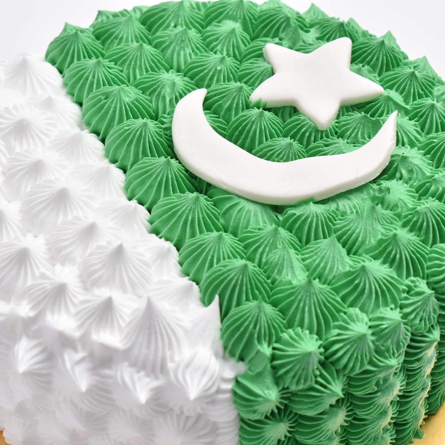 Order Pakistani Flag Cake 4 Portions Online | Same-Day Delivery UAE ...