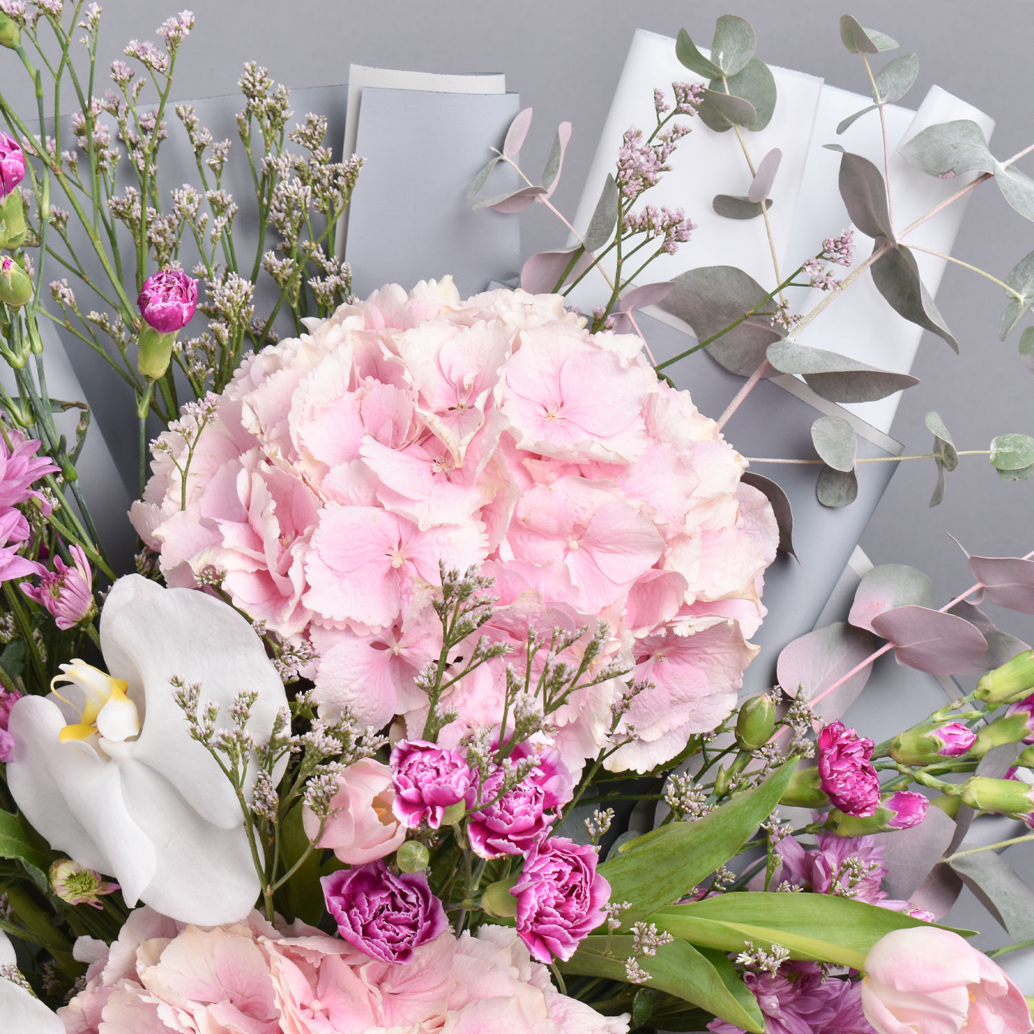 Order Pink Forest Flowers Bouquet Online | Same-Day Delivery UAE - Fnp.ae