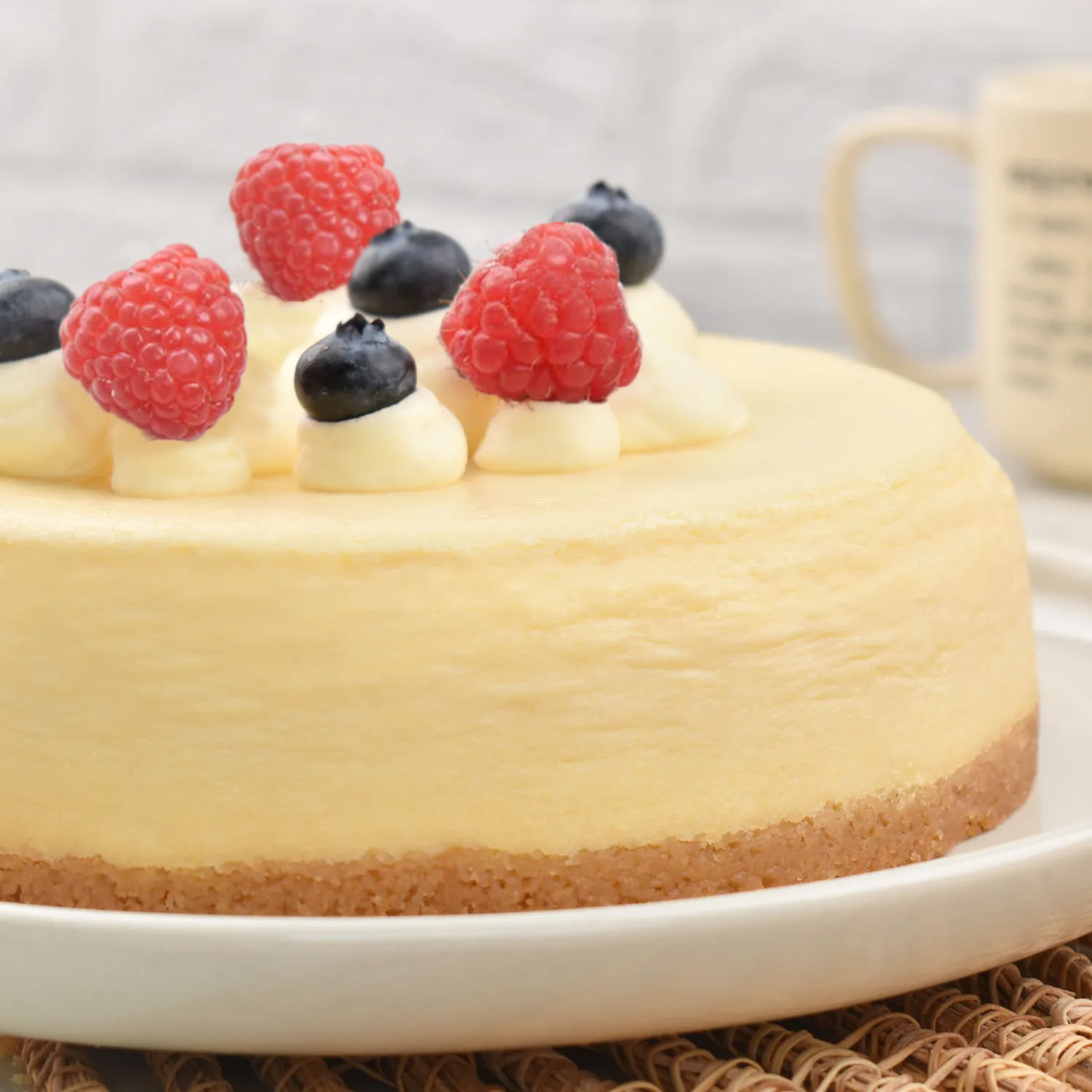 Online Plain Baked Cheese Cake 4 Portion Gift Delivery in UAE - FNP