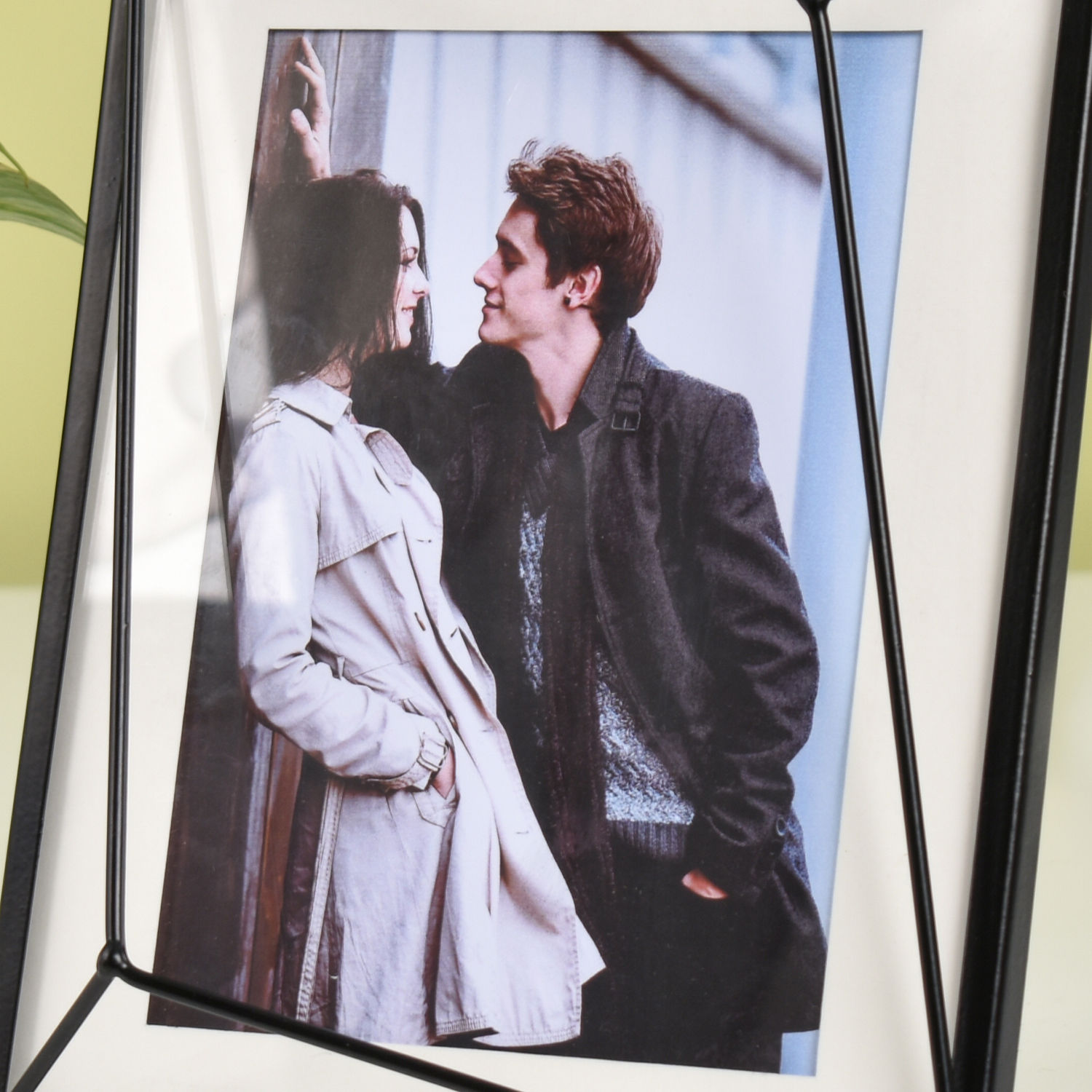 Order Personalised Designer Photo Frame Online | Same-Day Delivery UAE ...