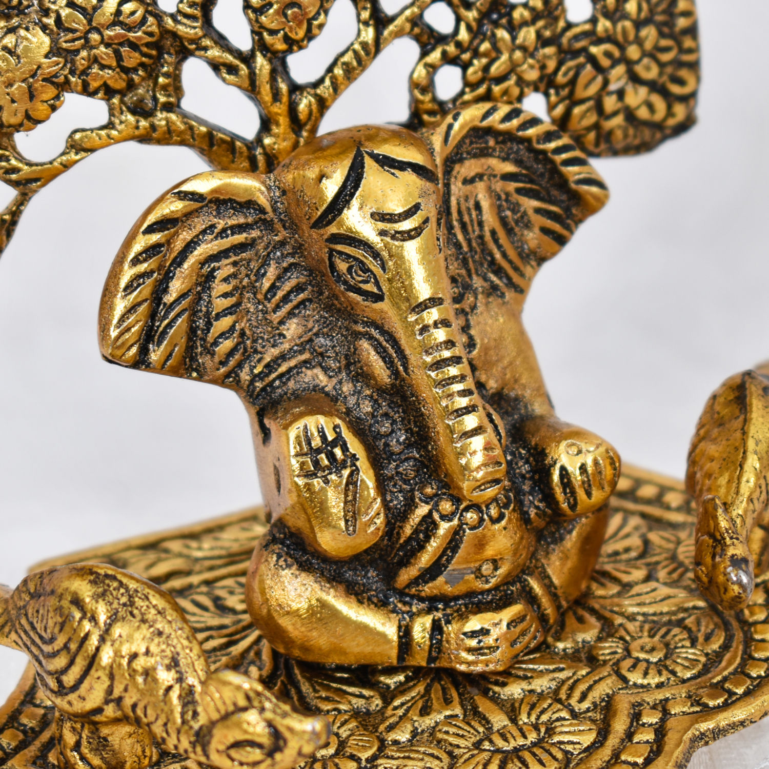 Order Beautiful Metal Ganesha Idol with Tree Online | Same-Day Delivery ...