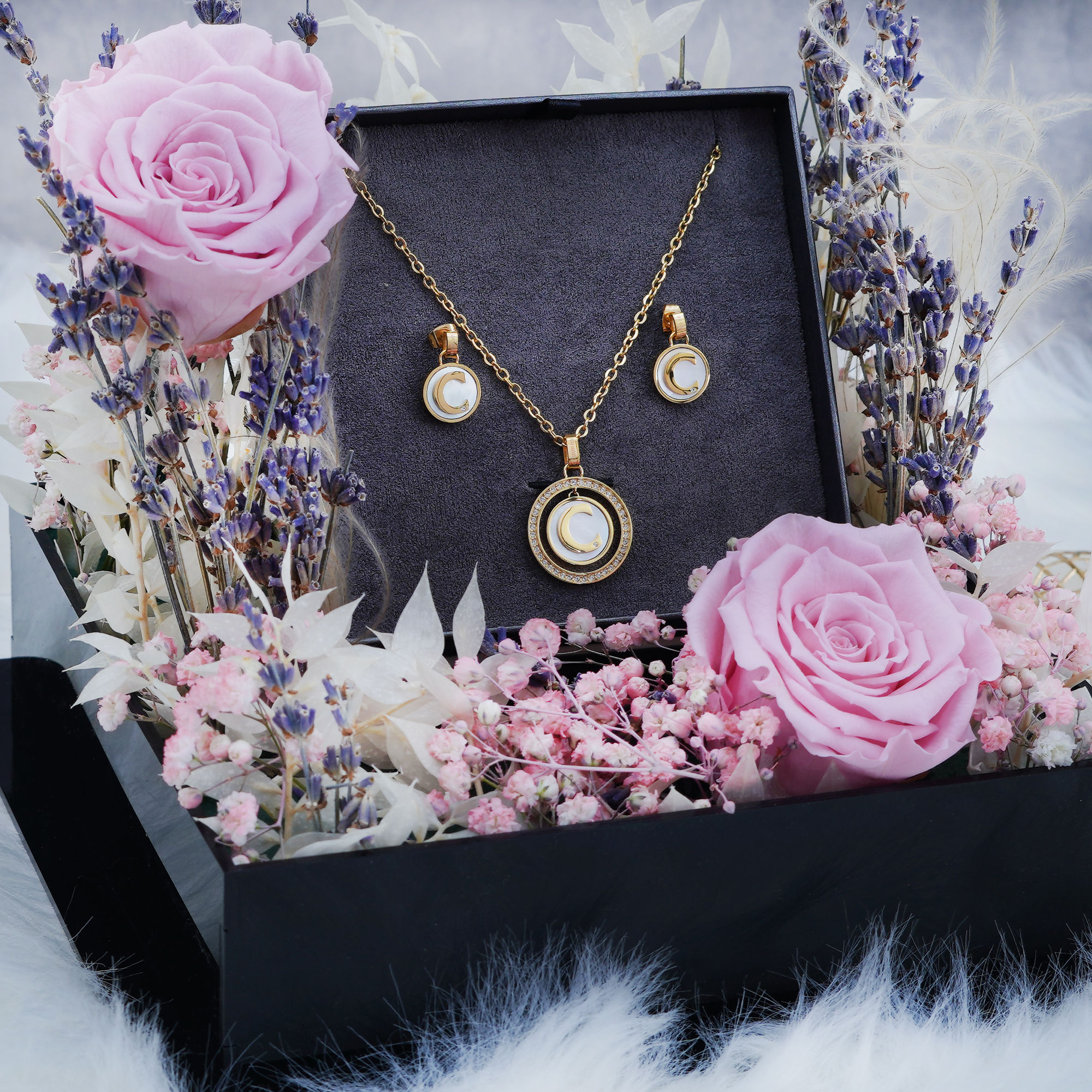 Order Cerruti 1881 Jewellery and Flowers Gift Set for Her Online | Same ...