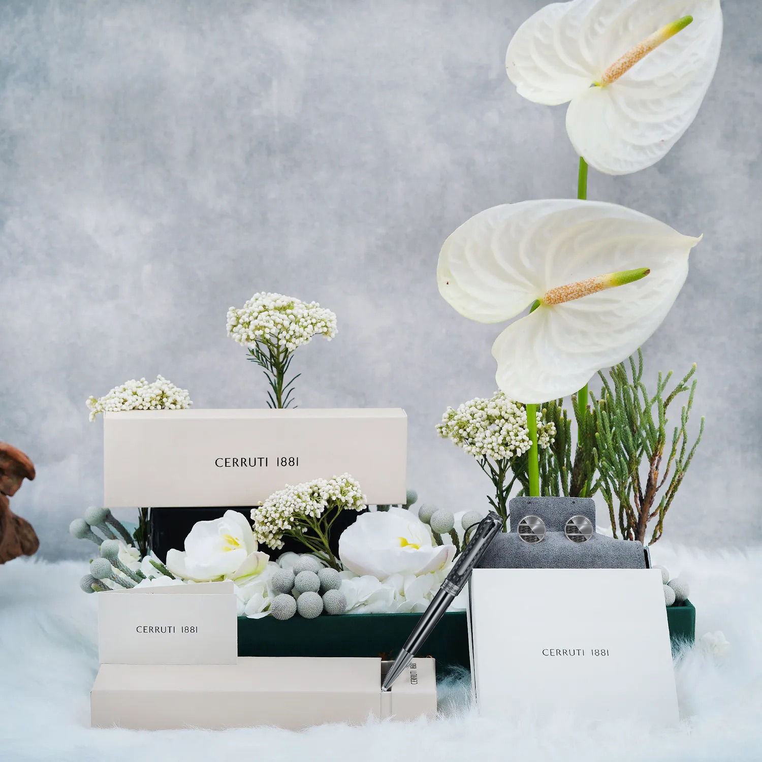 Online Cerruti Cuff Links and Pen Luxury Gift Set for Him Gift Delivery ...