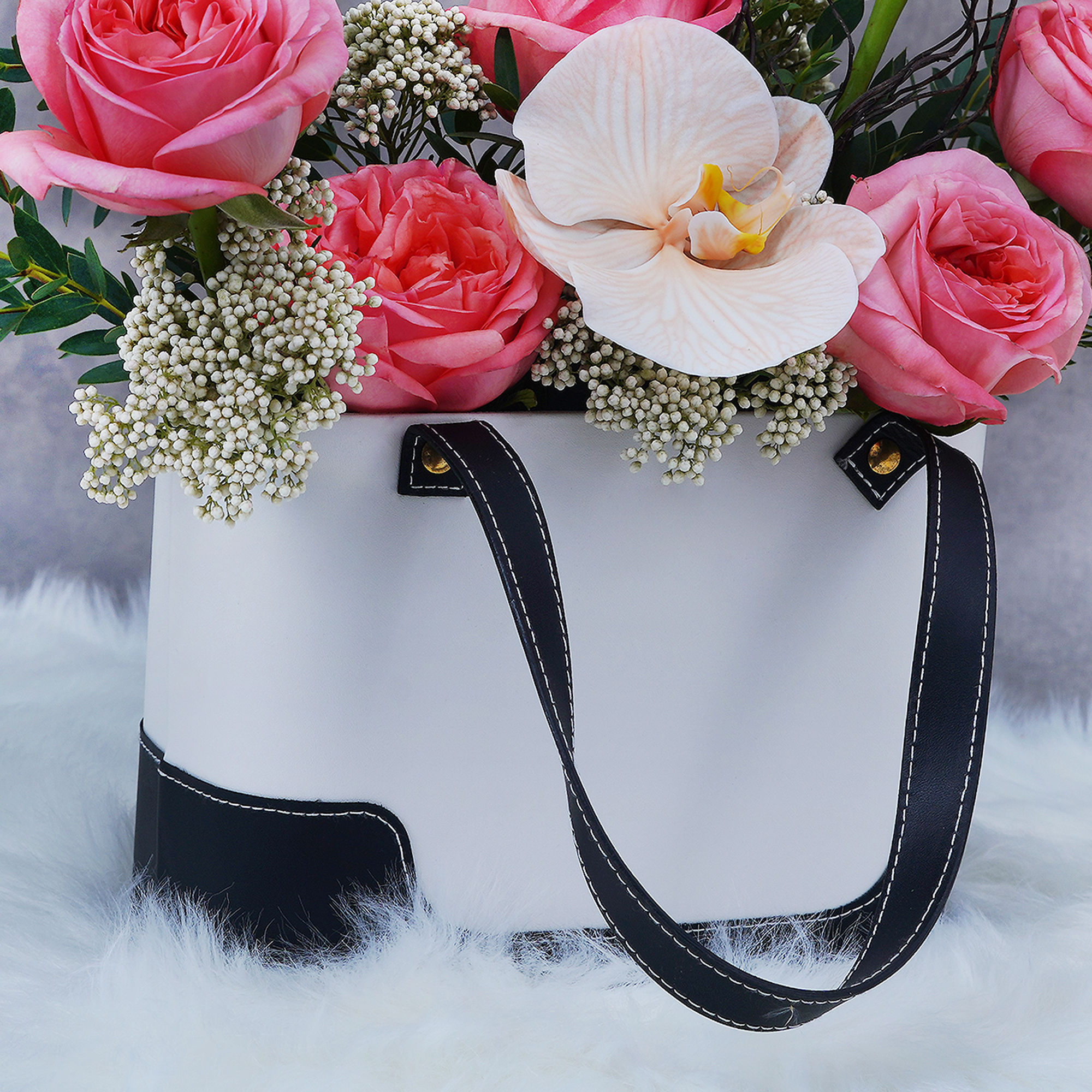 Order Bag of Roses Online | Same-Day Delivery UAE - Fnp.ae