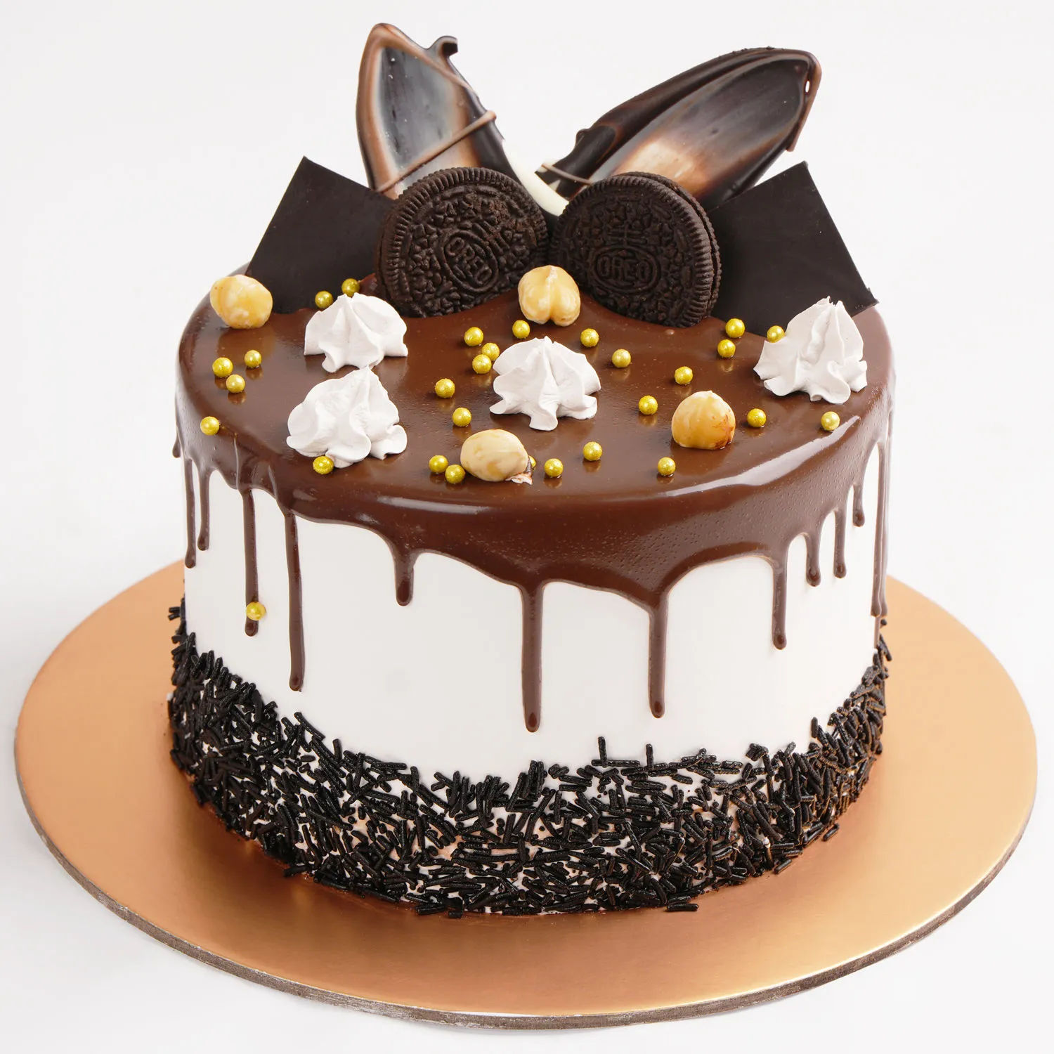 Order Dripping Chocolate Cake- 1 Kg Online | Same-Day Delivery UAE - Fnp.ae