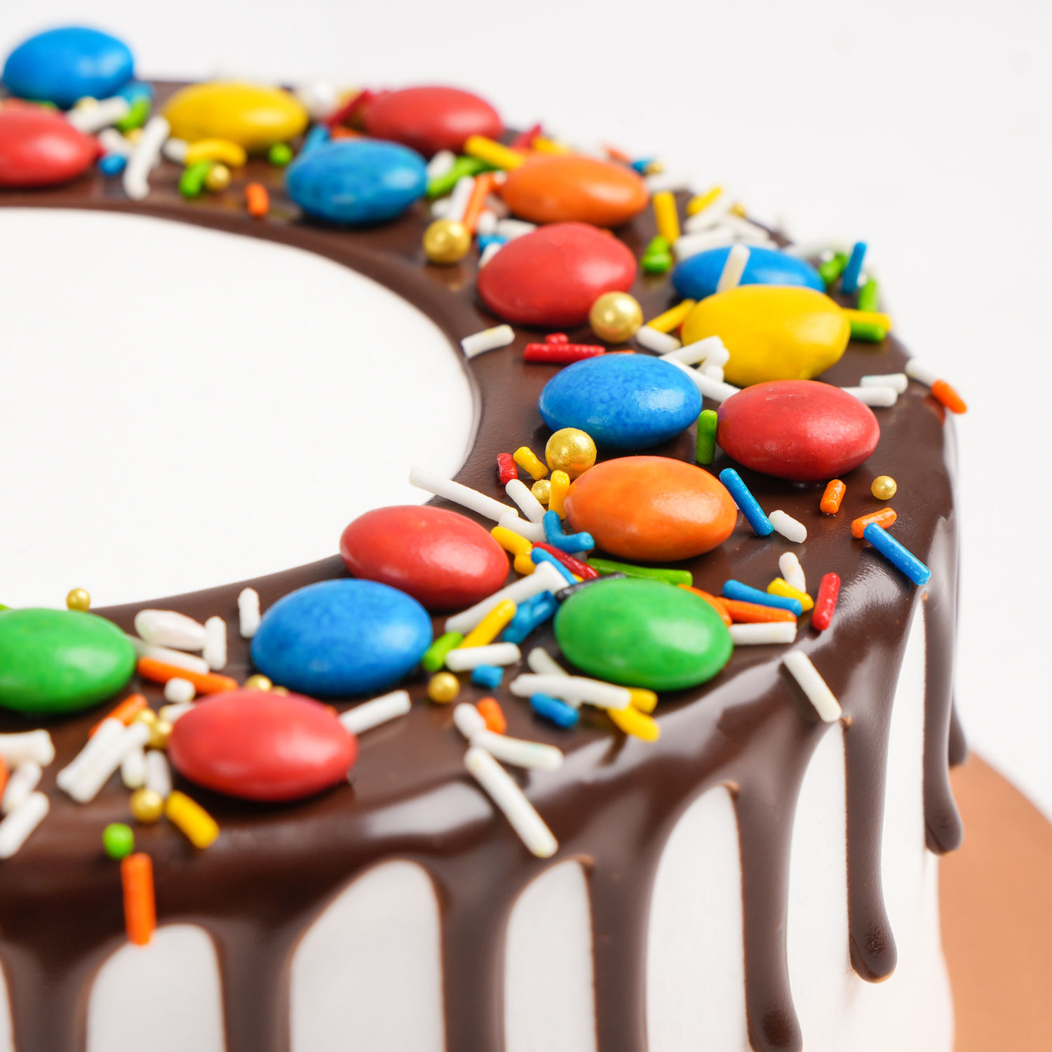 Order Delicious M&M Cake 4 Portion Online | Same-Day Delivery UAE - Fnp.ae