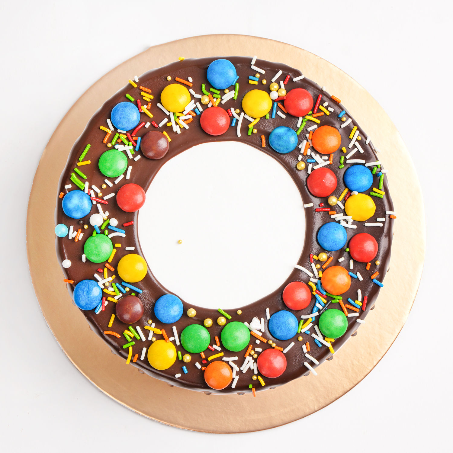 Order Delicious M&M Cake 4 Portion Online | Same-Day Delivery UAE - Fnp.ae