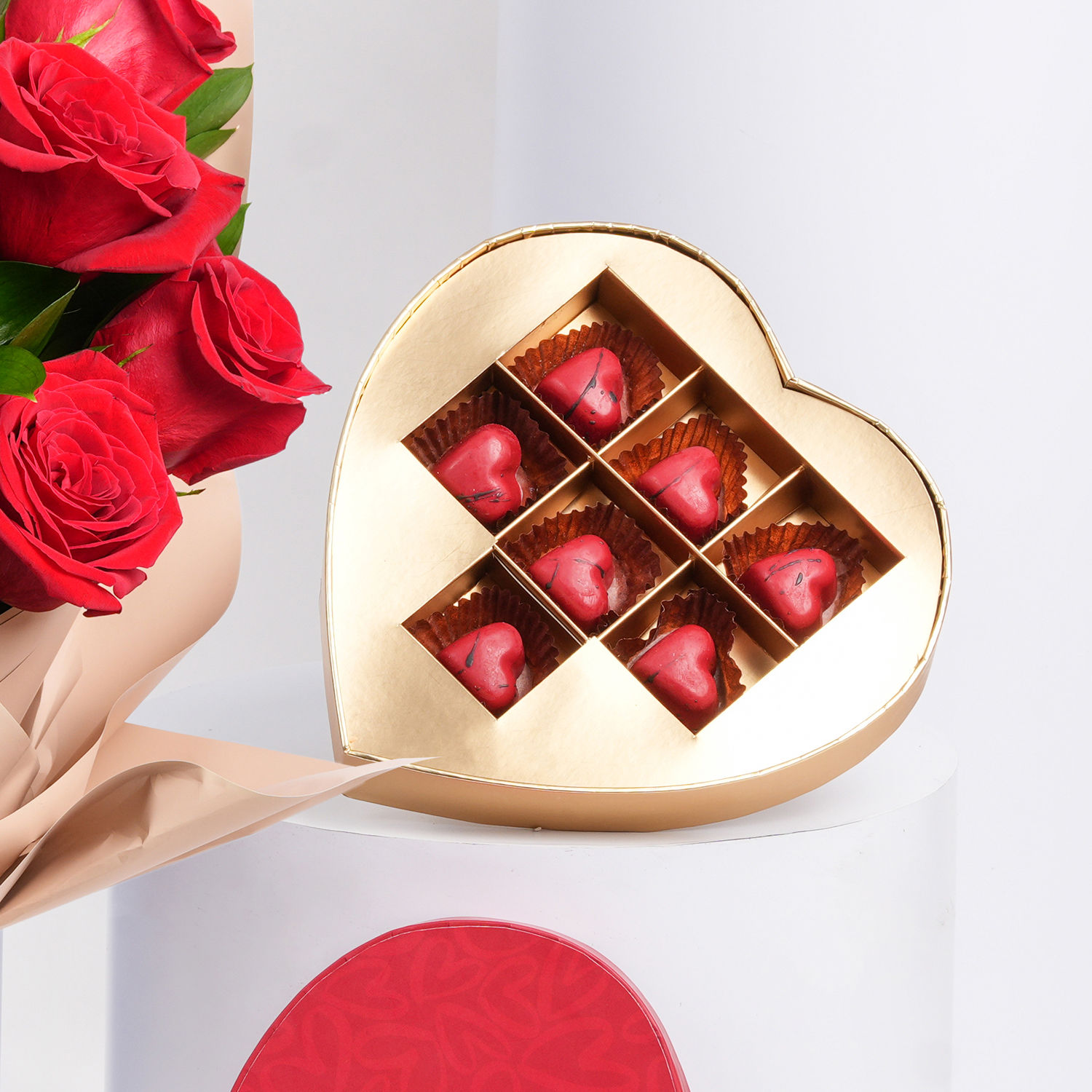 Order Love Expression Valentine 12 Roses With Chocolate Online | Same ...
