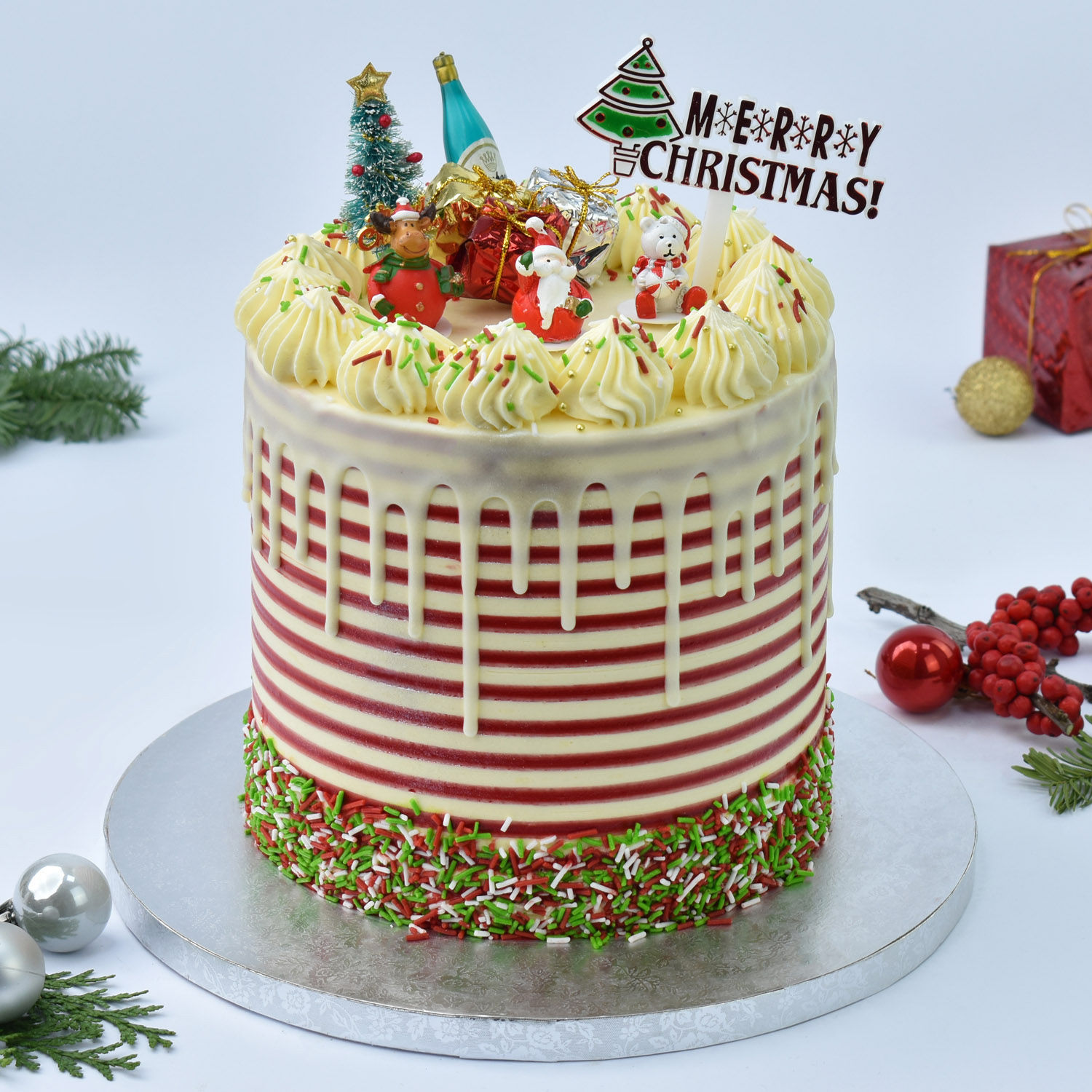 أون لاين Merry Christmas Red Velvet Premium Cake توصيل هدايا في UAE - FNP