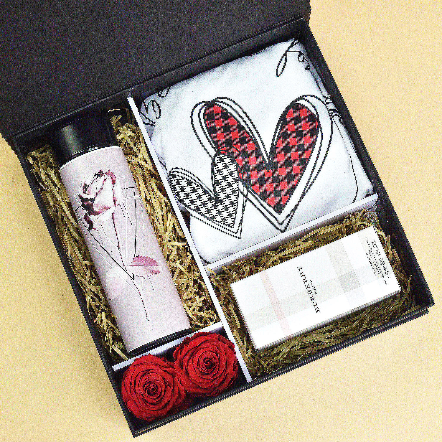 Order Personalized Women Hamper S Online | Same-Day Delivery UAE - Fnp.ae