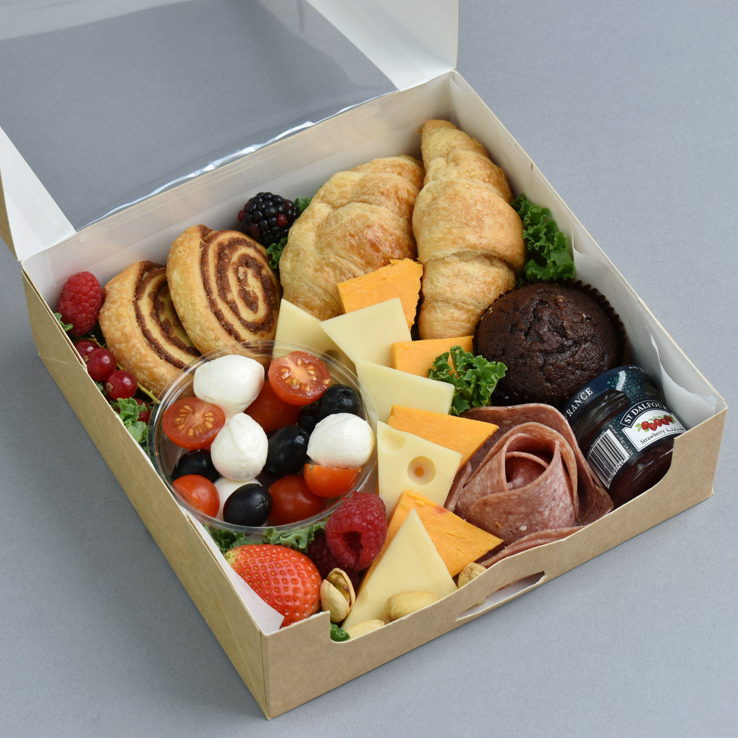 Order Breakfast Feast Box Online | Same-Day Delivery UAE - Fnp.ae