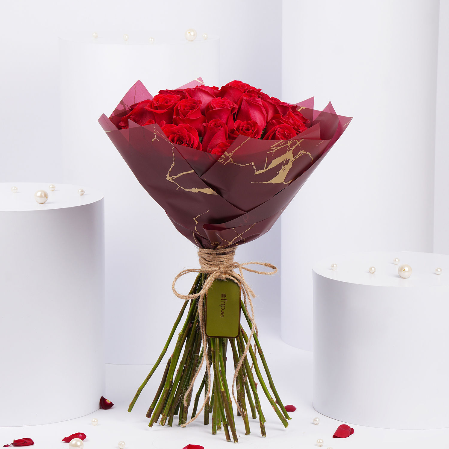 Order Sublime 35 Roses Bouquet Online | Same-Day Delivery UAE - Fnp.ae
