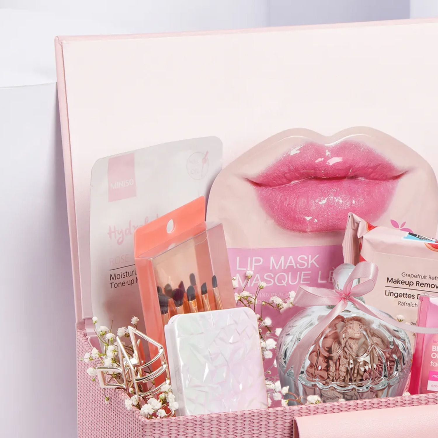 Online The Pink Collection Box For Her Gift Delivery in UAE - FNP