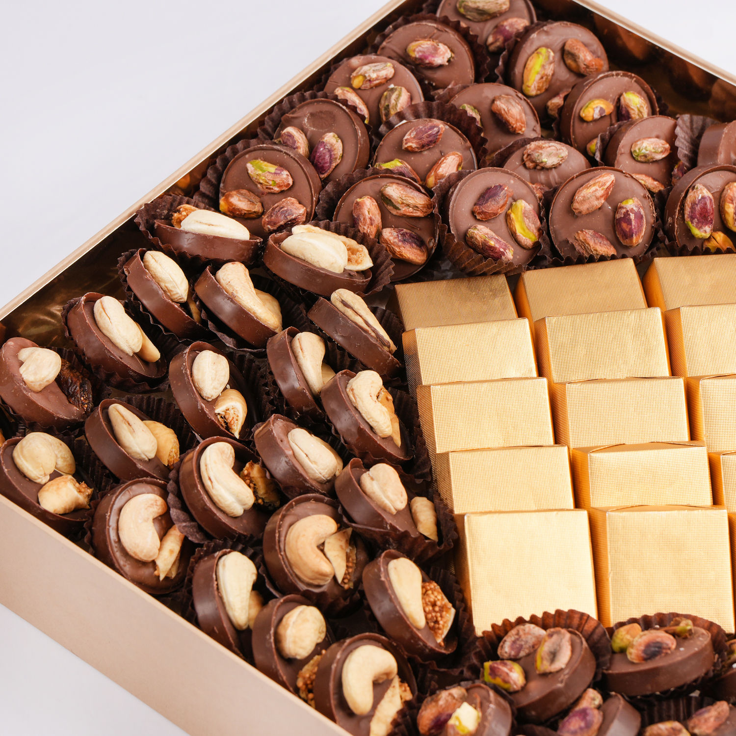 Order Premium Nuts Chocolates Box Online | Same-Day Delivery UAE - Fnp.ae
