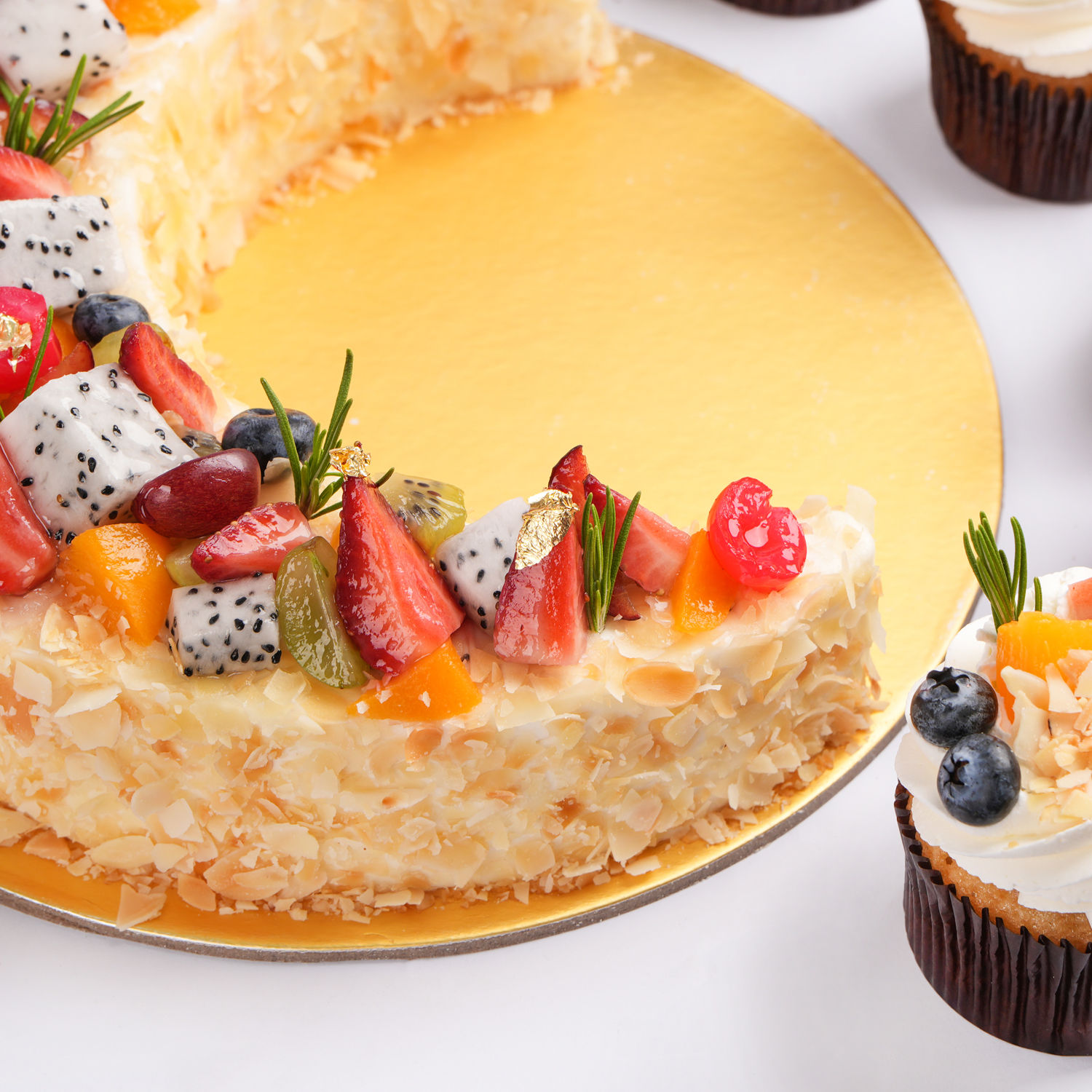 Order Cresecent Moon Fruit Cake and Cupcakes Online | Same-Day Delivery ...