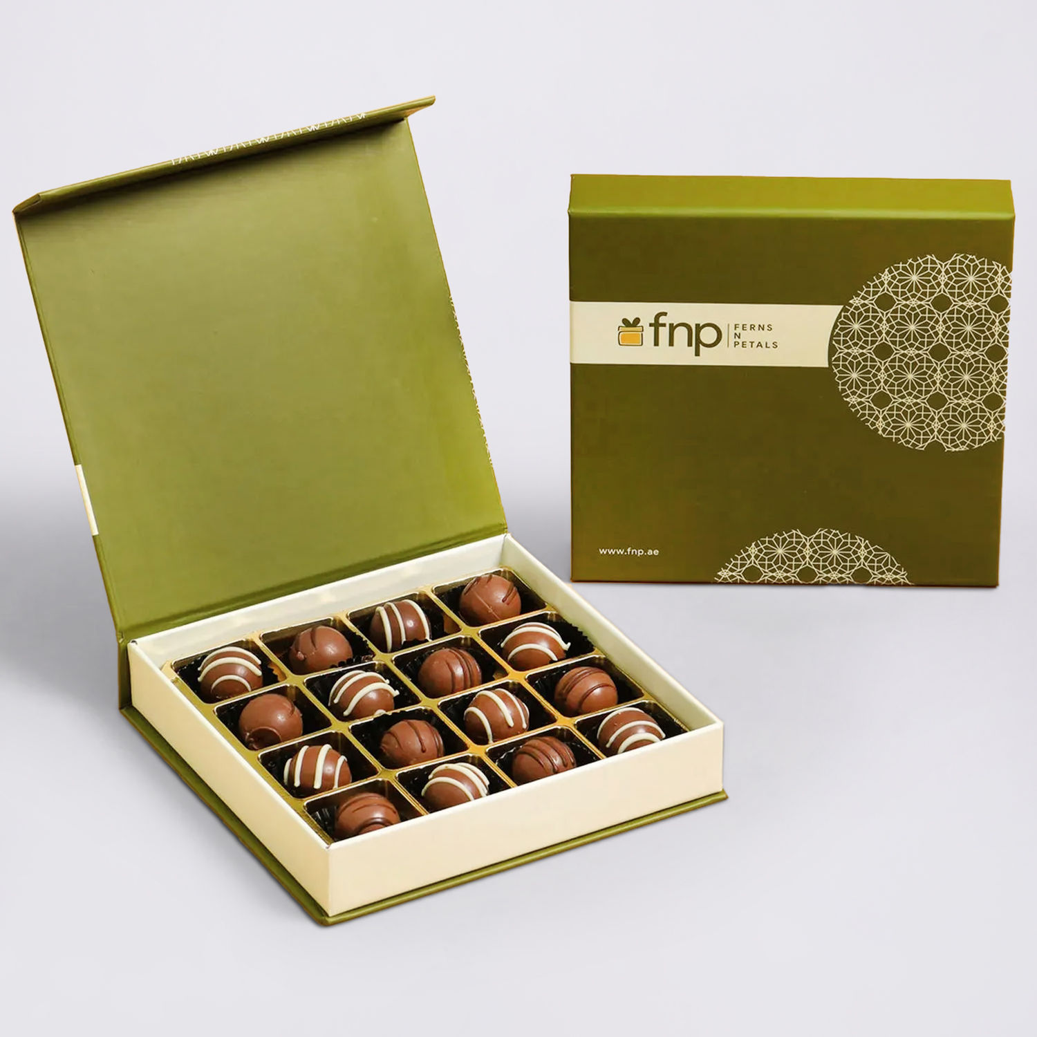Order Box of Gourmet Chocolate Online | Same-Day Delivery UAE - Fnp.ae