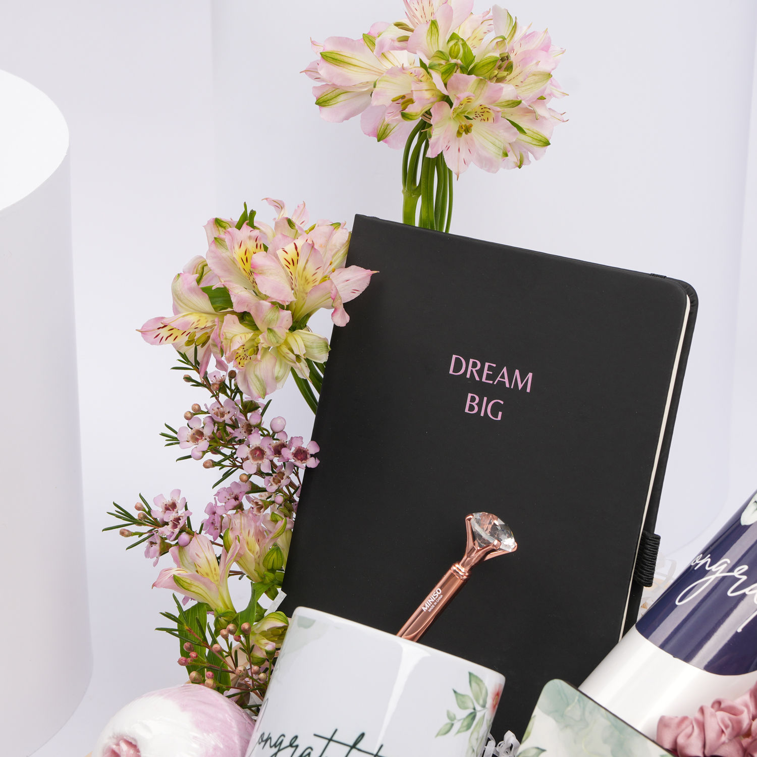 Order Dream Big Graduation Hamper Online | Same-Day Delivery UAE - Fnp.ae