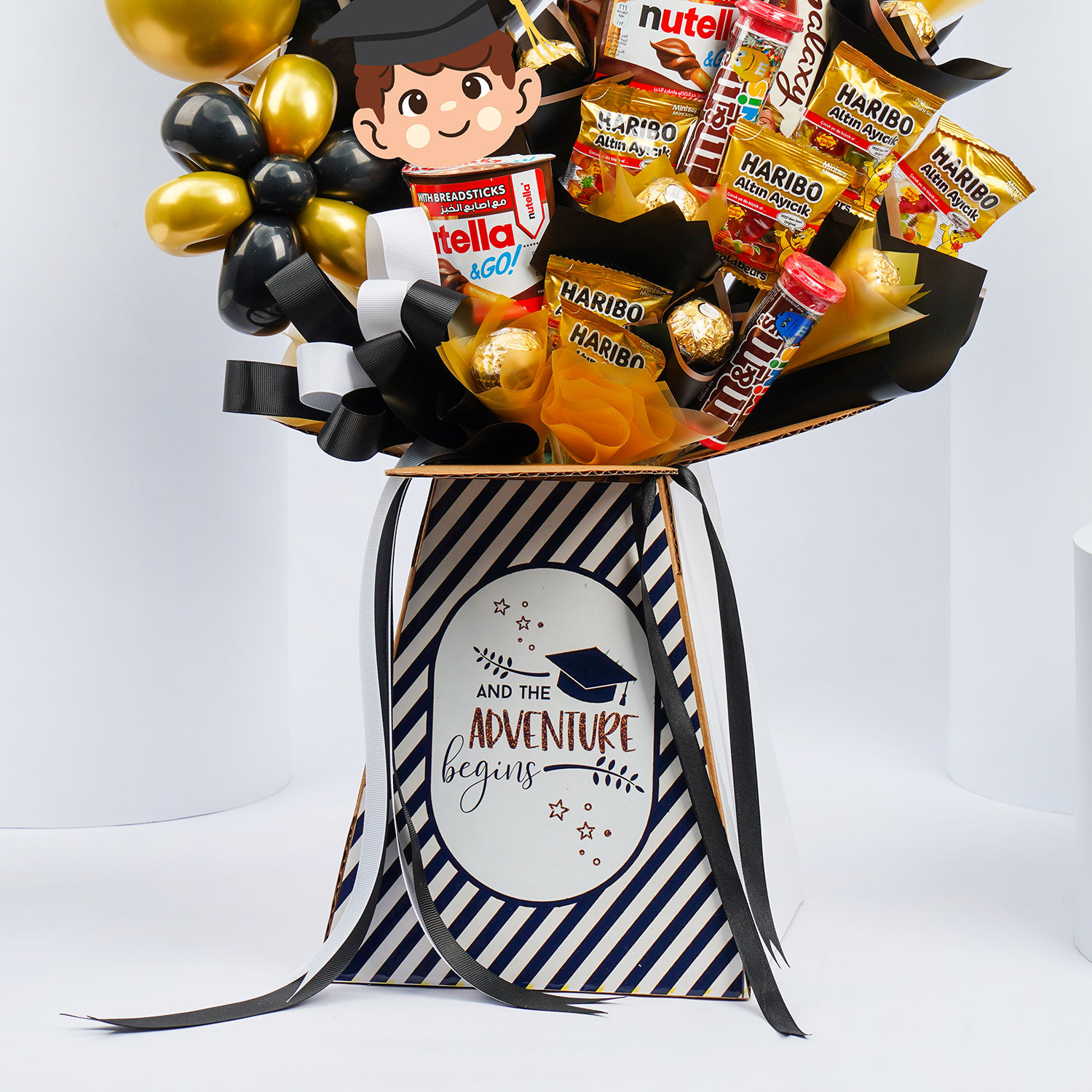 Order Graduation Congrats For Boys With Chocolates And Balloons Online ...