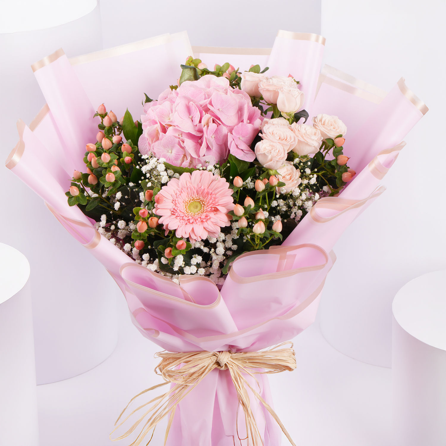 Order Pink Beauty Flower Bouquet Online | Same-Day Delivery UAE - Fnp.ae