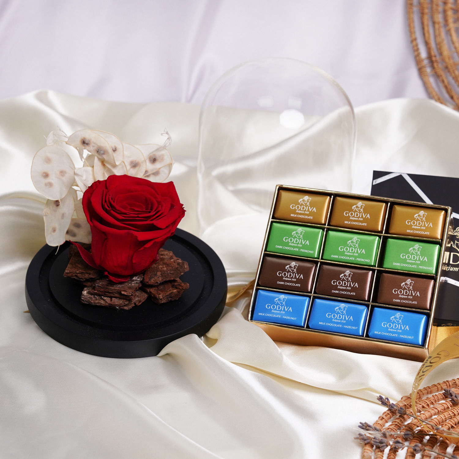 Order Red Forever Rose with Godiva Naps Chocolate Online | Same-Day ...