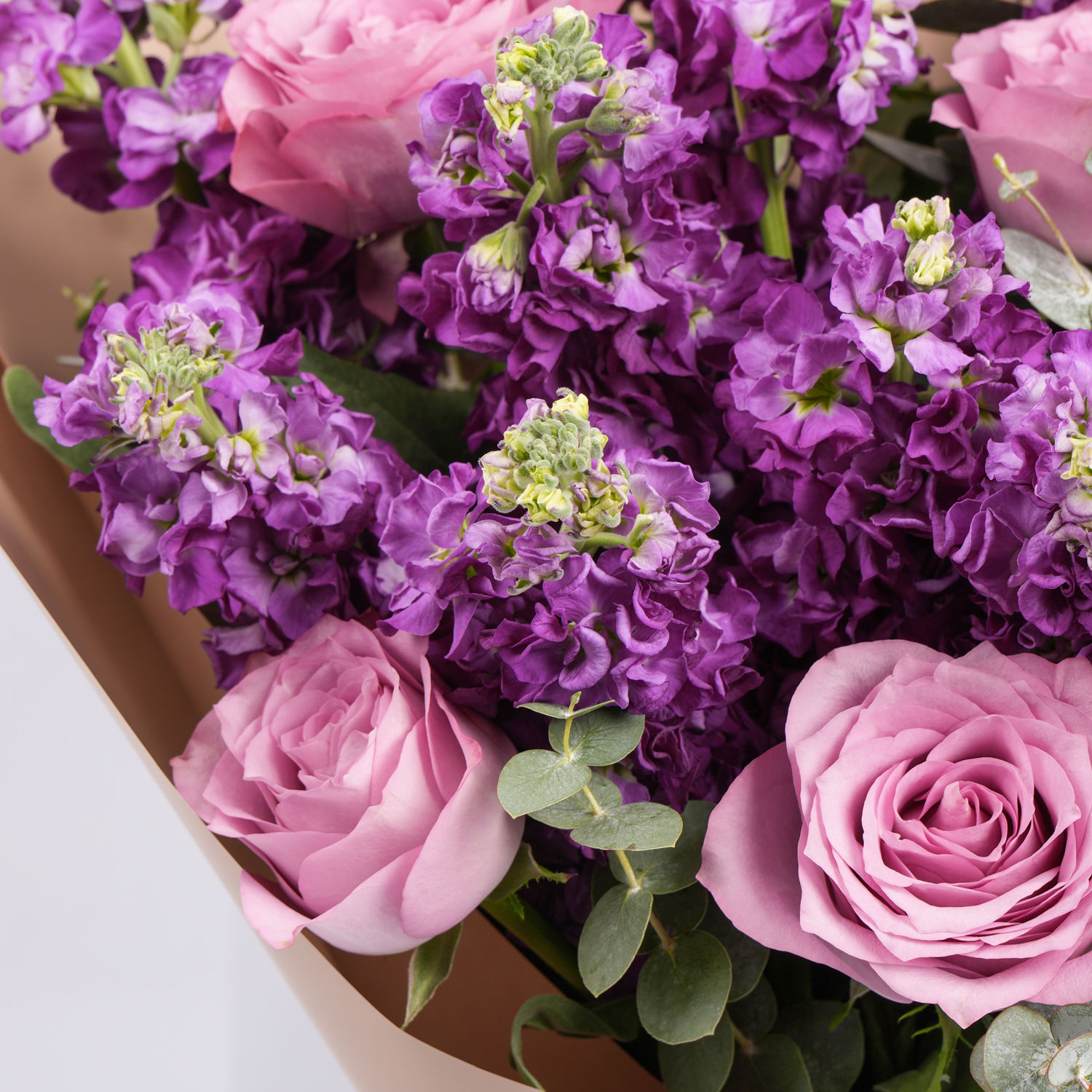 Order Purple Flowers Bouquet Online | Same-Day Delivery UAE - Fnp.ae