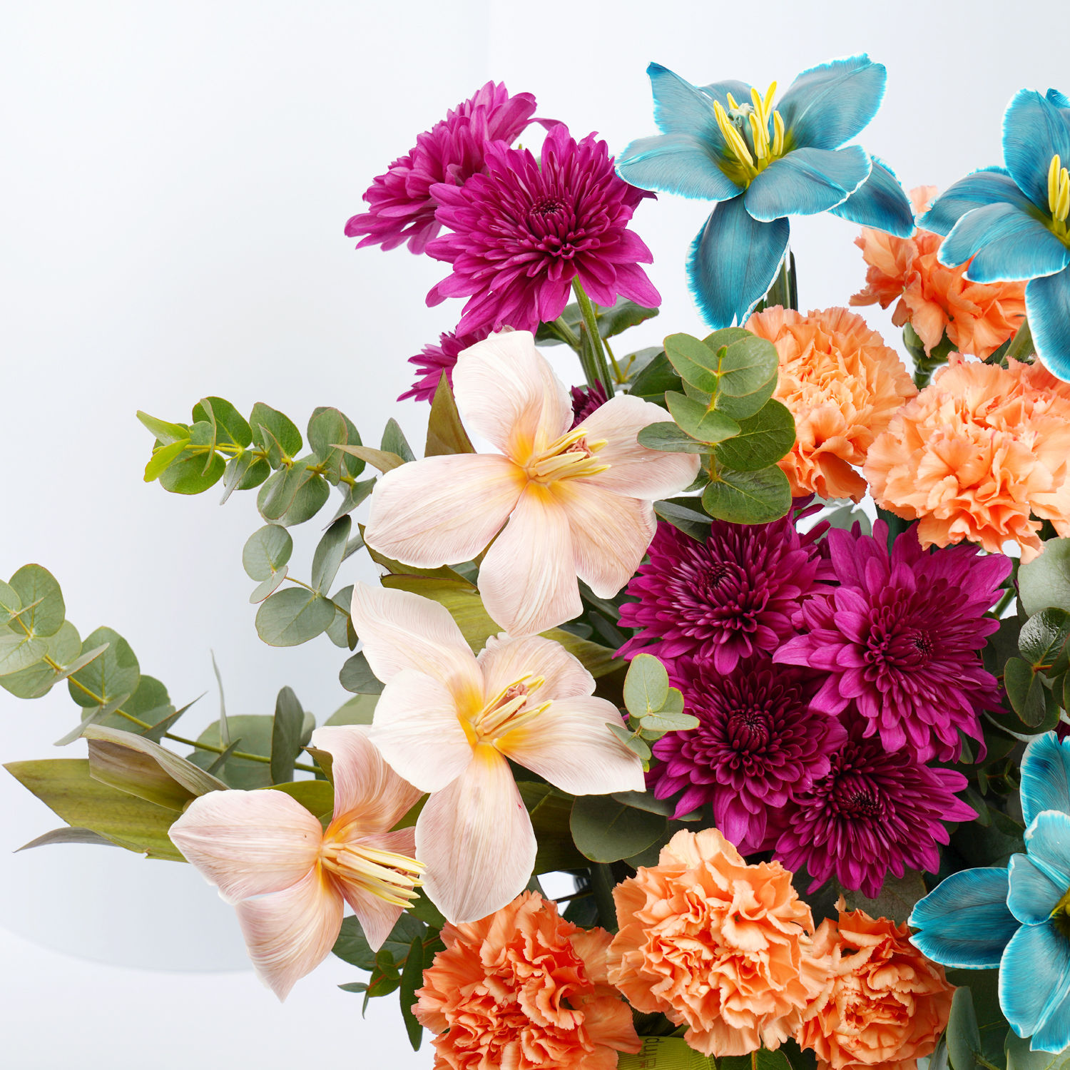 Order Flowers Colors Burst Online | Same-Day Delivery UAE - Fnp.ae