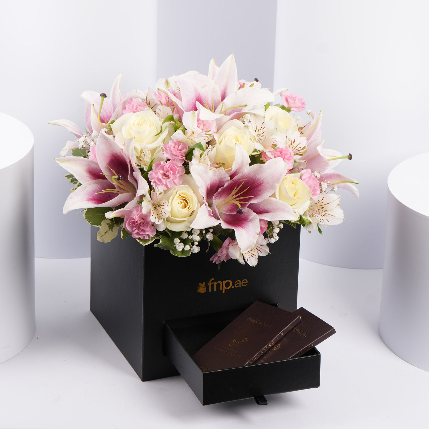 Order Beautiful Flowers Basket Online | Same-Day Delivery UAE - Fnp.ae