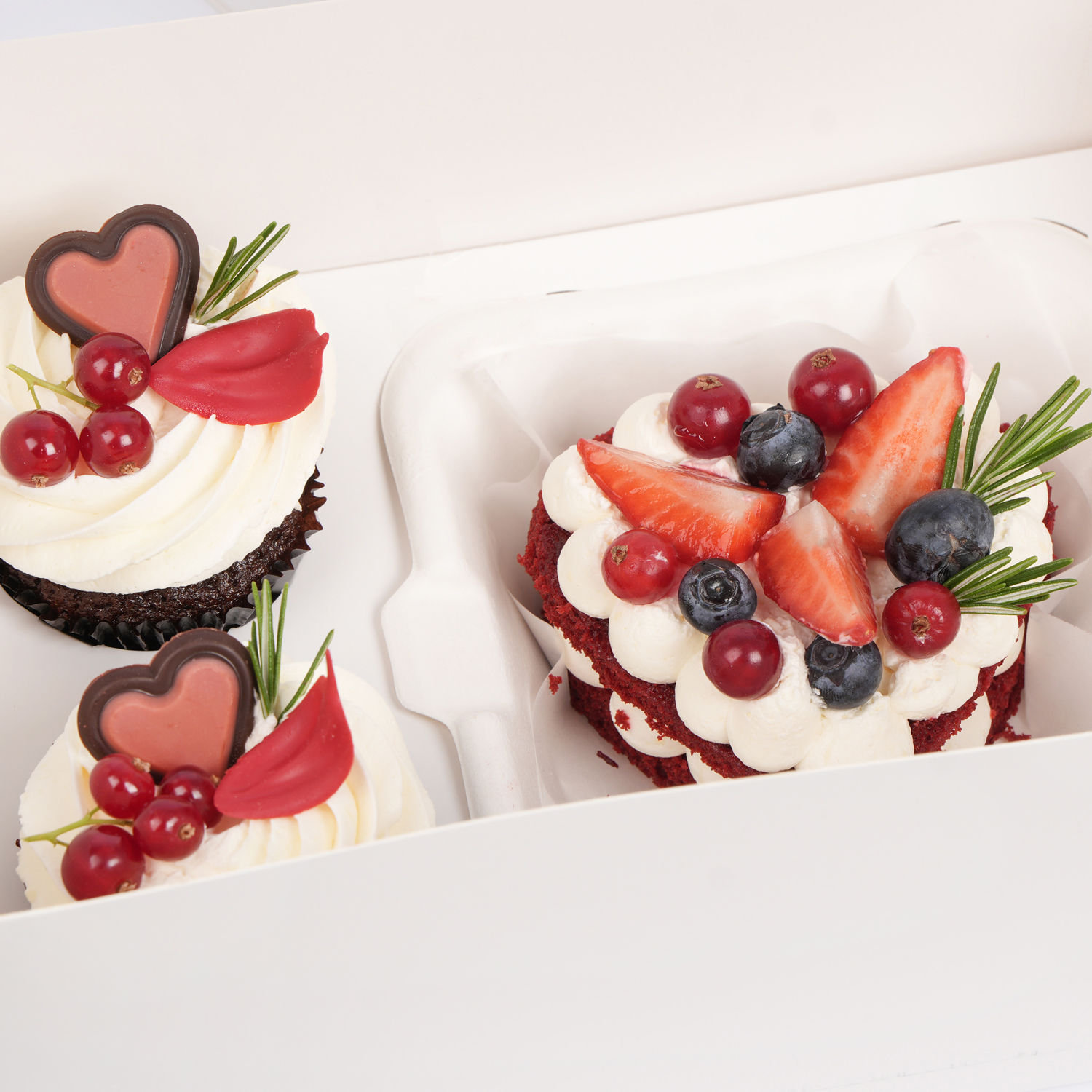 Order Love Celebration Bento Cake Set Online | Same-Day Delivery UAE ...