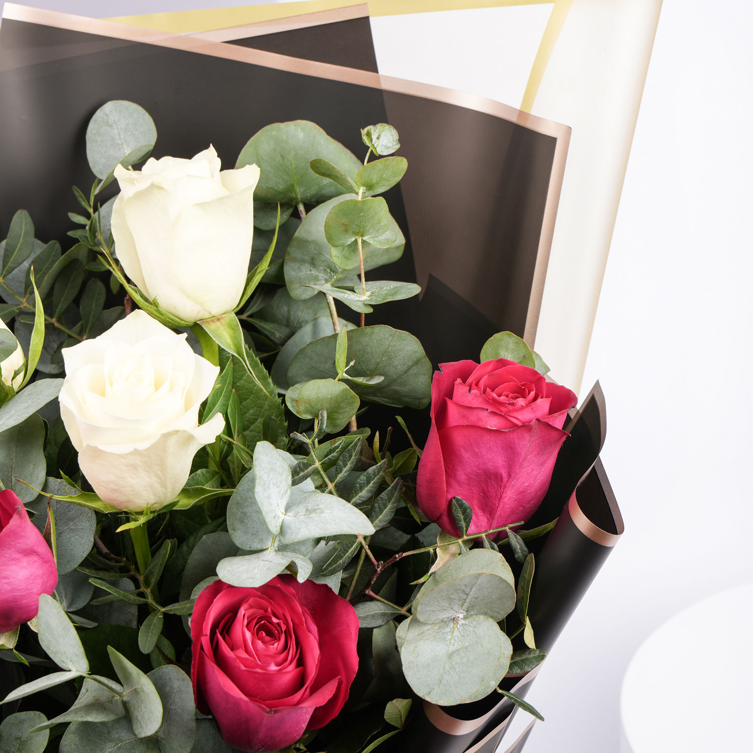 Order Pink and White Roses Bouquet Standard Online | Same-Day Delivery ...