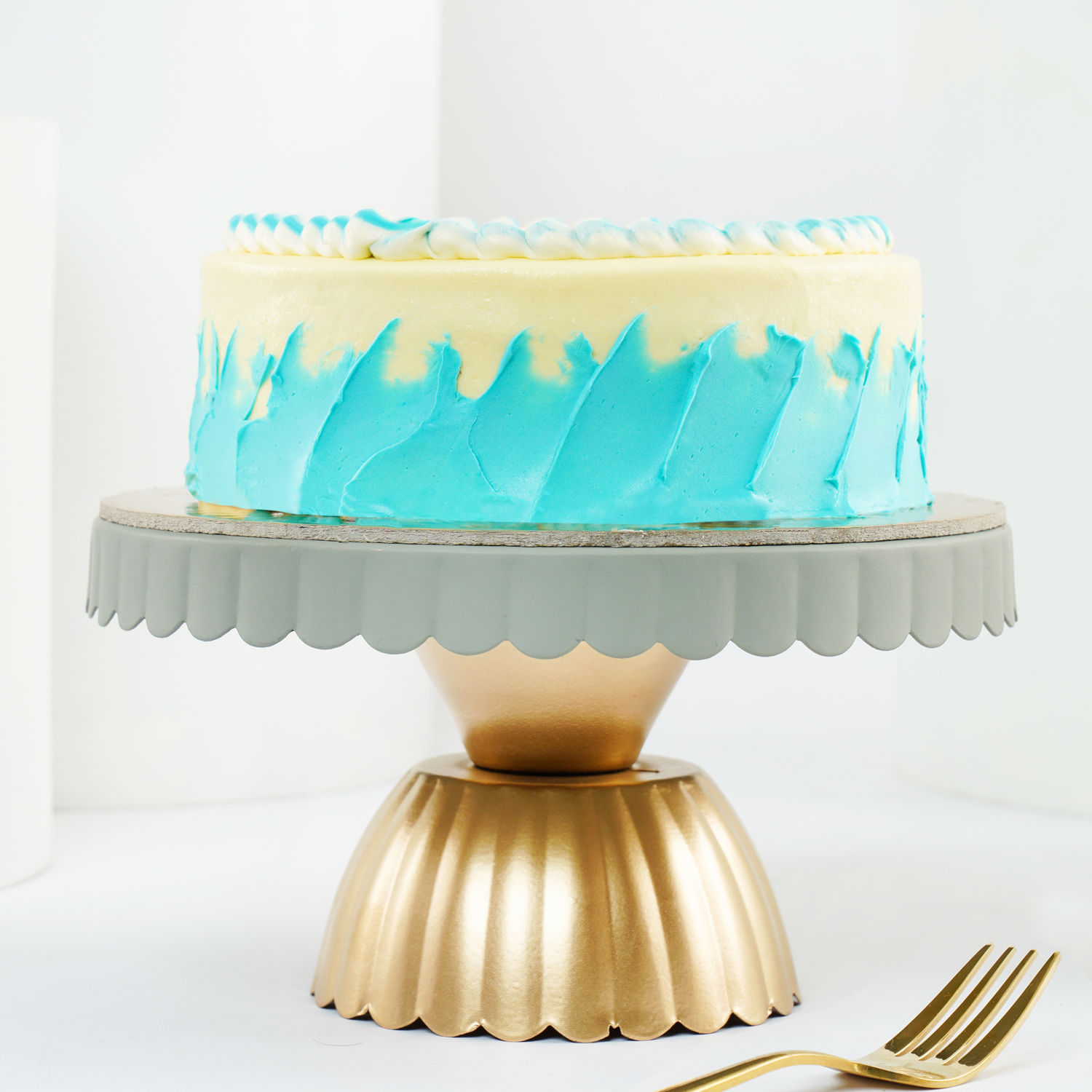 Order Arabic Birthday Cake Vanilla 4 Portion Online | Same-Day Delivery ...