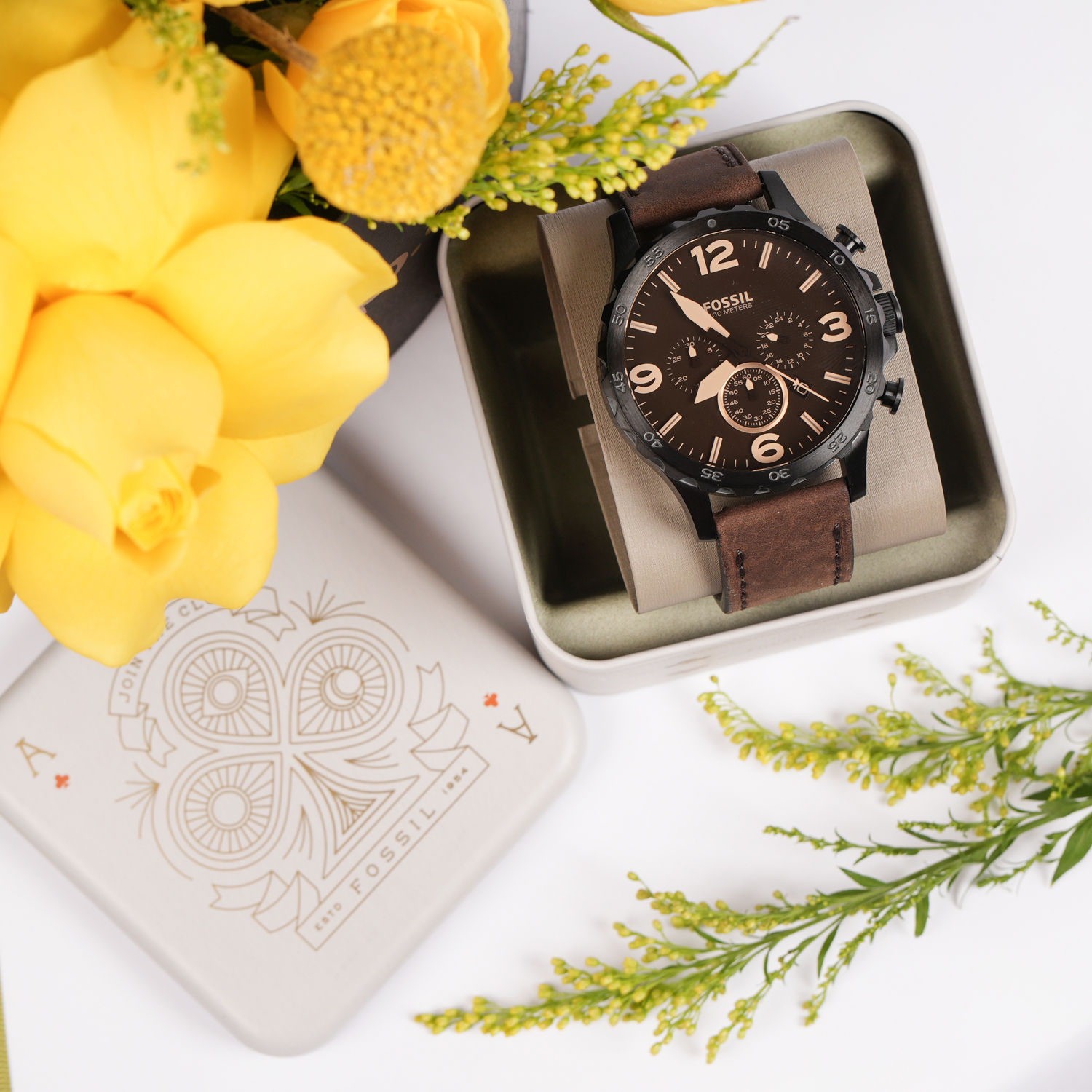 Order Fossil Brown Leather Watch Gift Box For Him Online | Same-Day ...