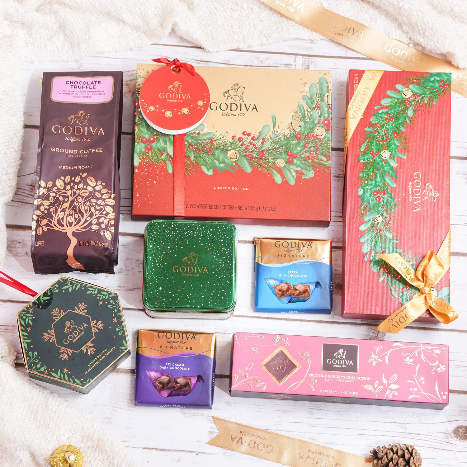 Order Godiva Holiday Sparkle Hamper Medium Online | Same-Day Delivery UAE - Fnp.ae