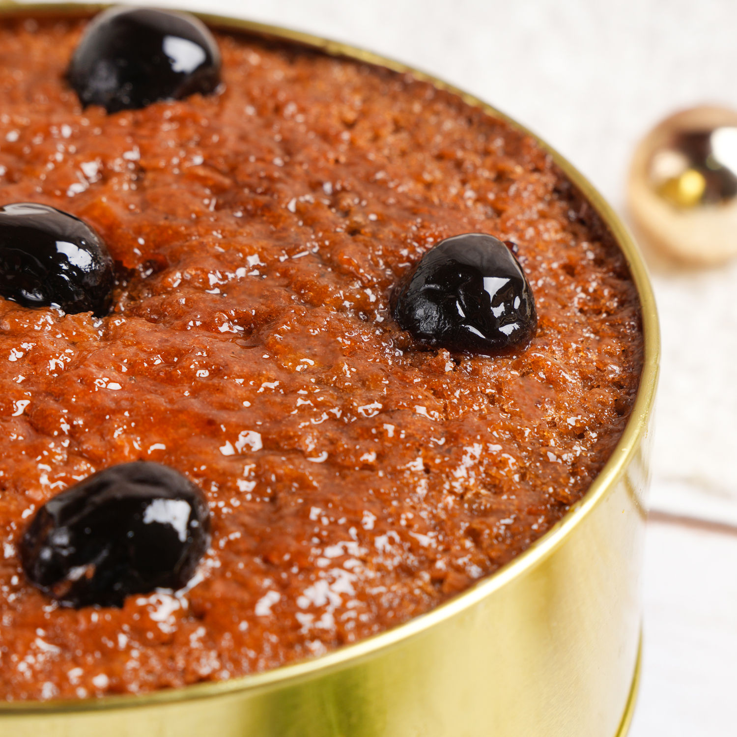 Order The Merry Tin Cake Online | Same-Day Delivery UAE - Fnp.ae