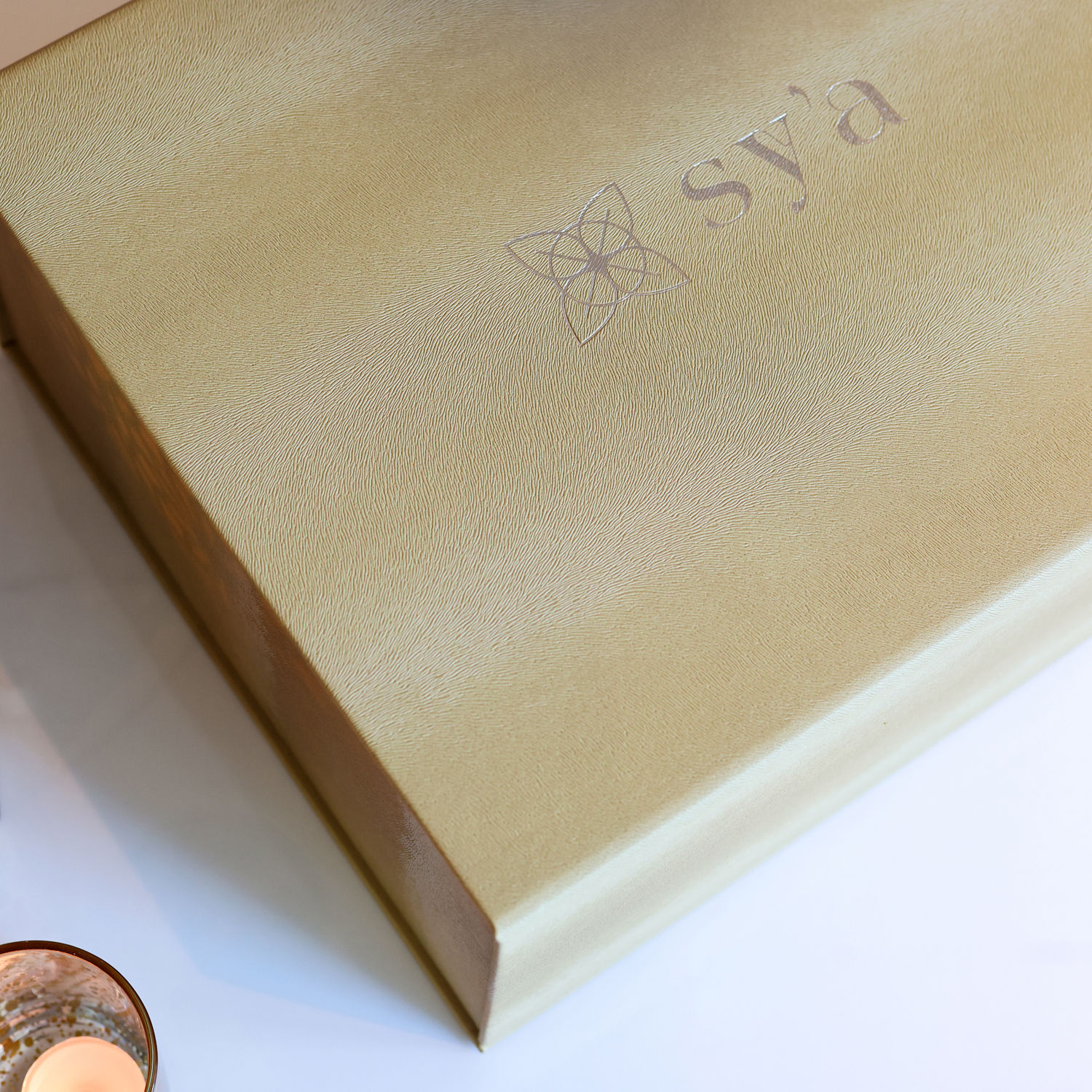 Online Aura Tea Set Gift Delivery in UAE - FNP