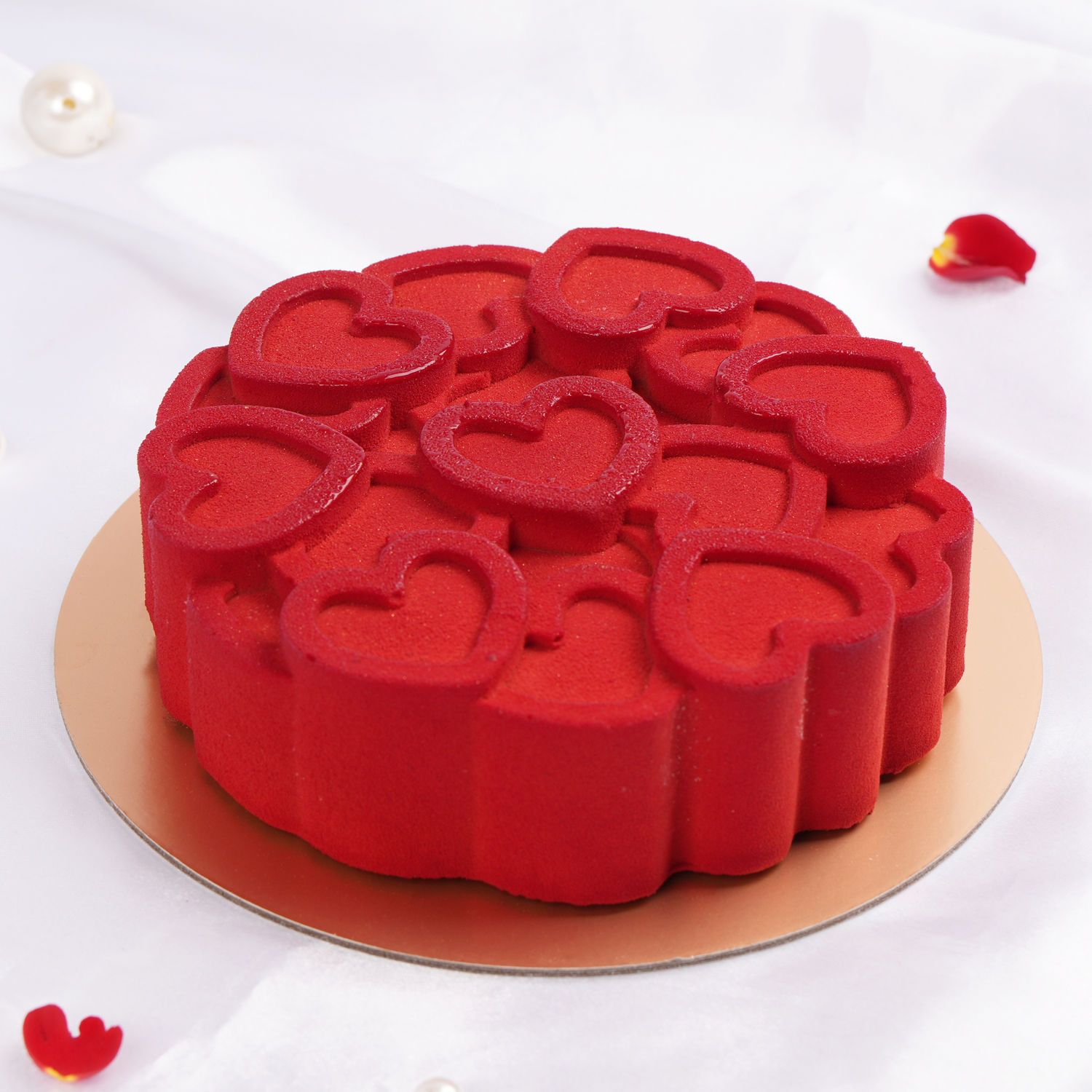 Order Crimson Romance Cake Online | Same-Day Delivery UAE - Fnp.ae