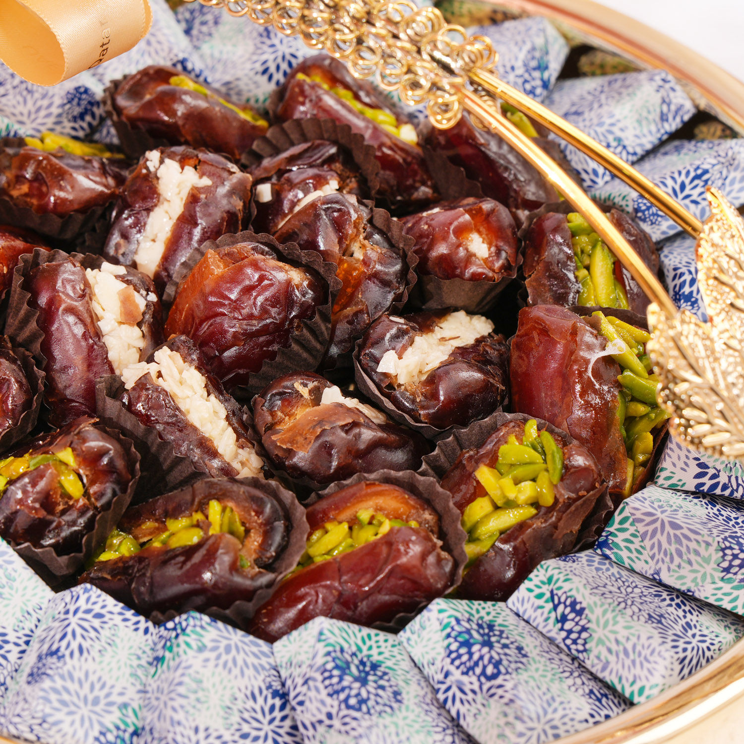 Order Stuffed Dates And Chocolate Platter Online | Same-Day Delivery ...
