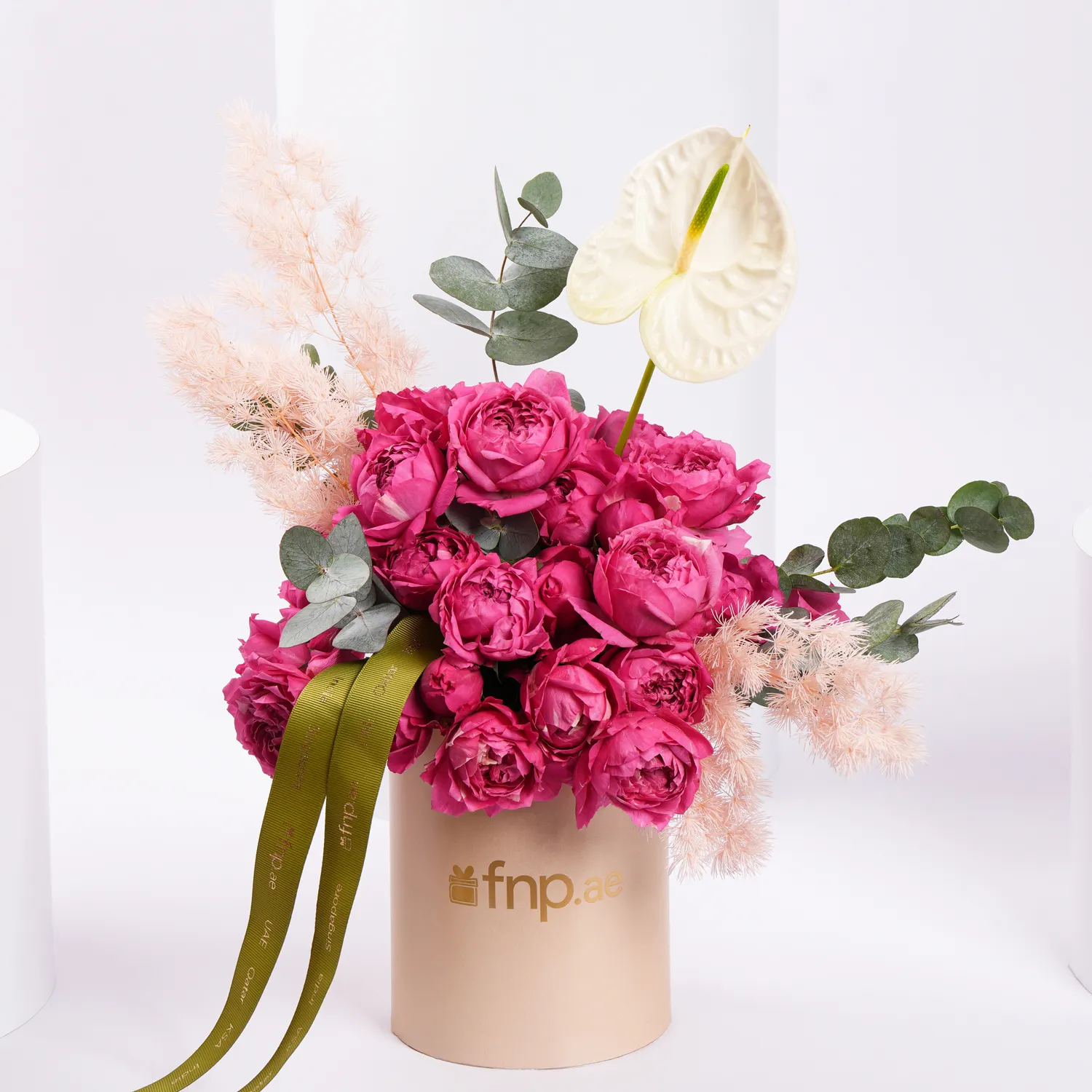 Order Pastel Rose Bloom Box Online | Same-Day Delivery UAE - Fnp.ae