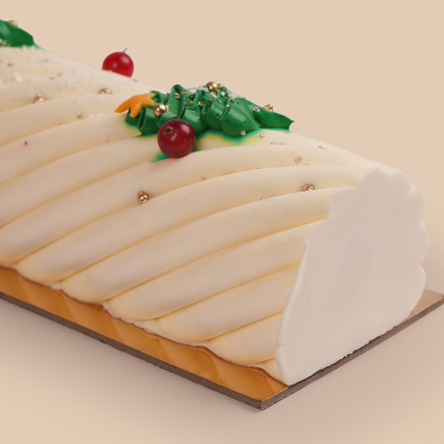 Order Red Velvet Vanilla Cheesecake Online | Same-Day Delivery UAE - Fnp.ae