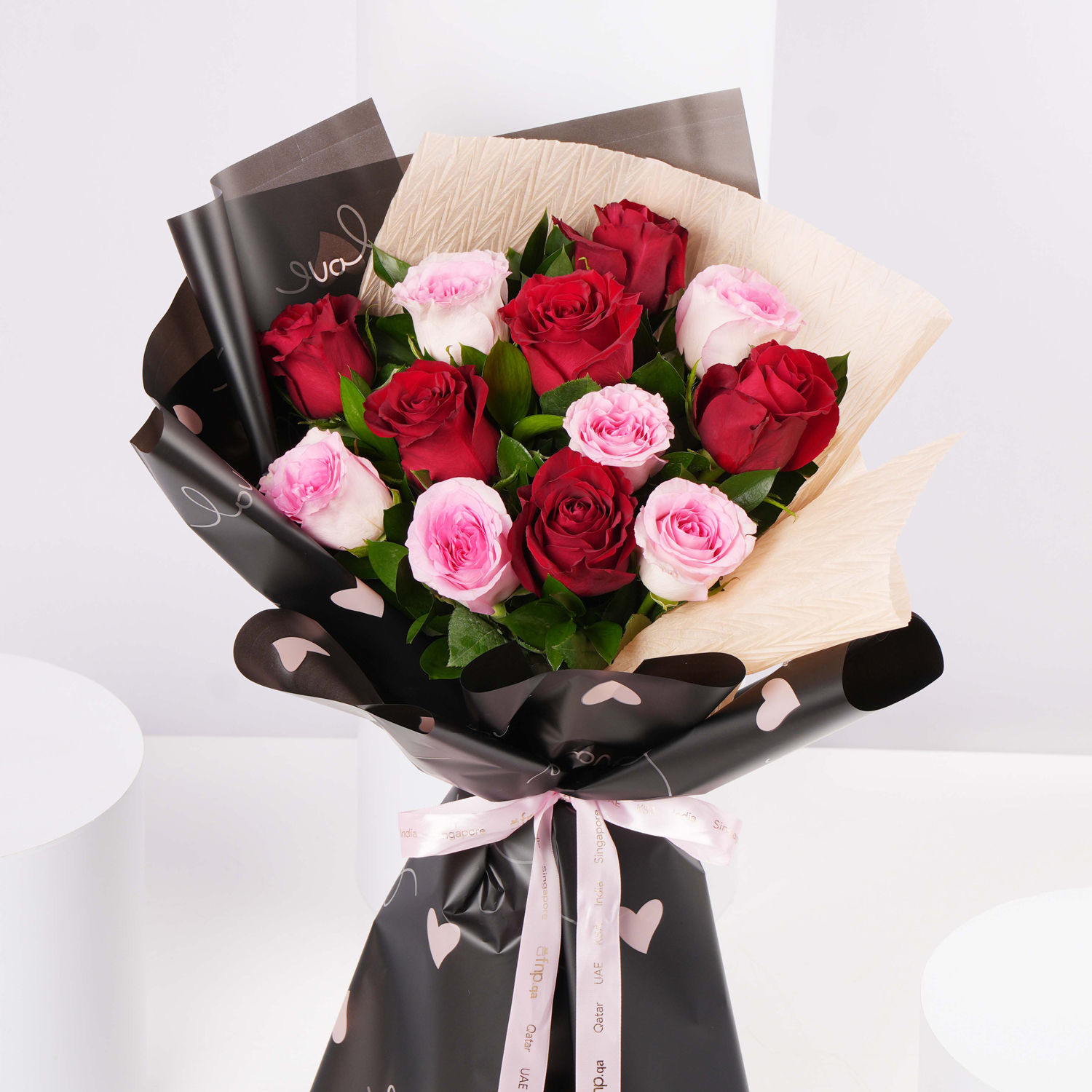 Order Valentine Red And Pink Roses Bouquet Online | Same-Day Delivery ...