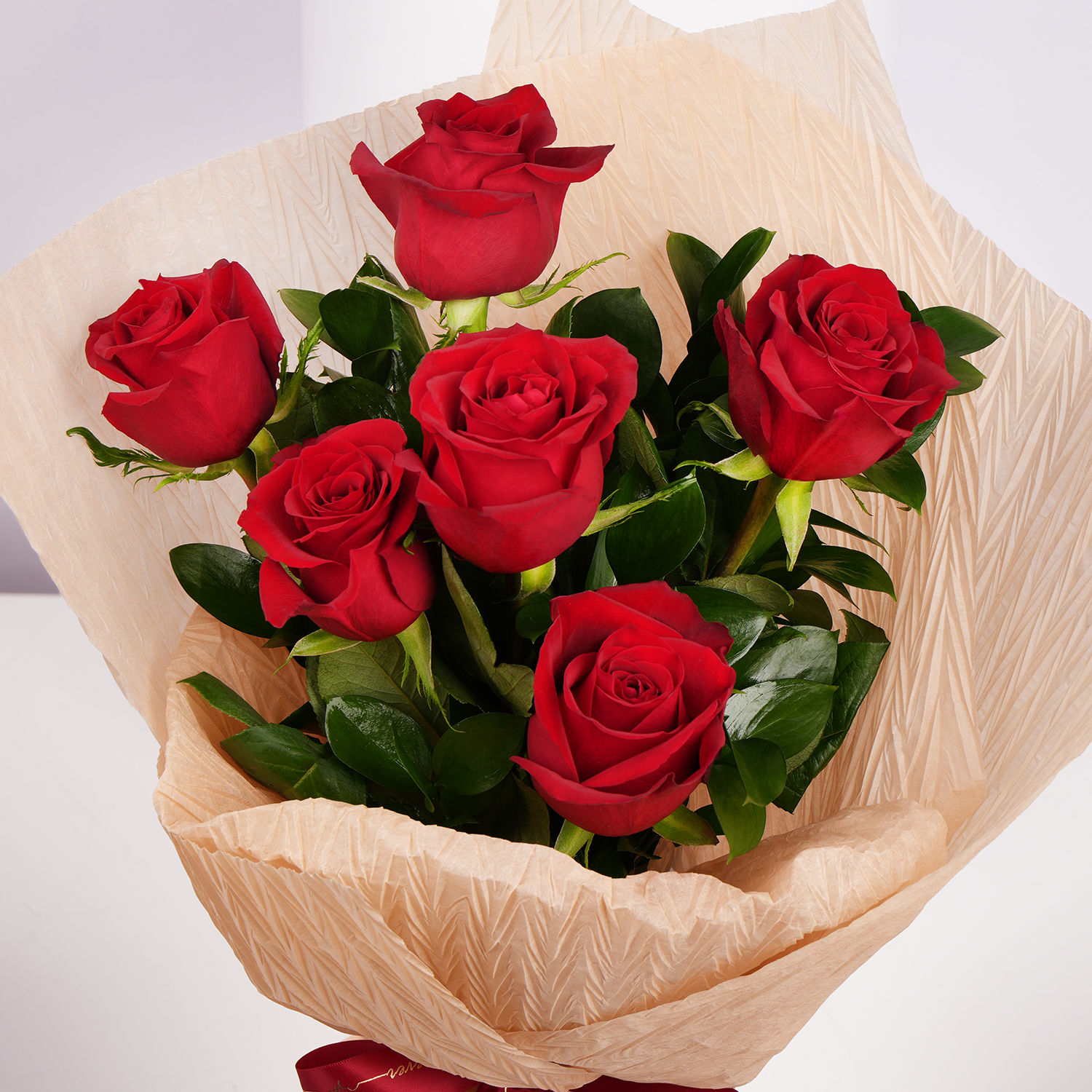 Order Valentine 6 Red Roses Bouquet Online | Same-Day Delivery UAE - Fnp.ae