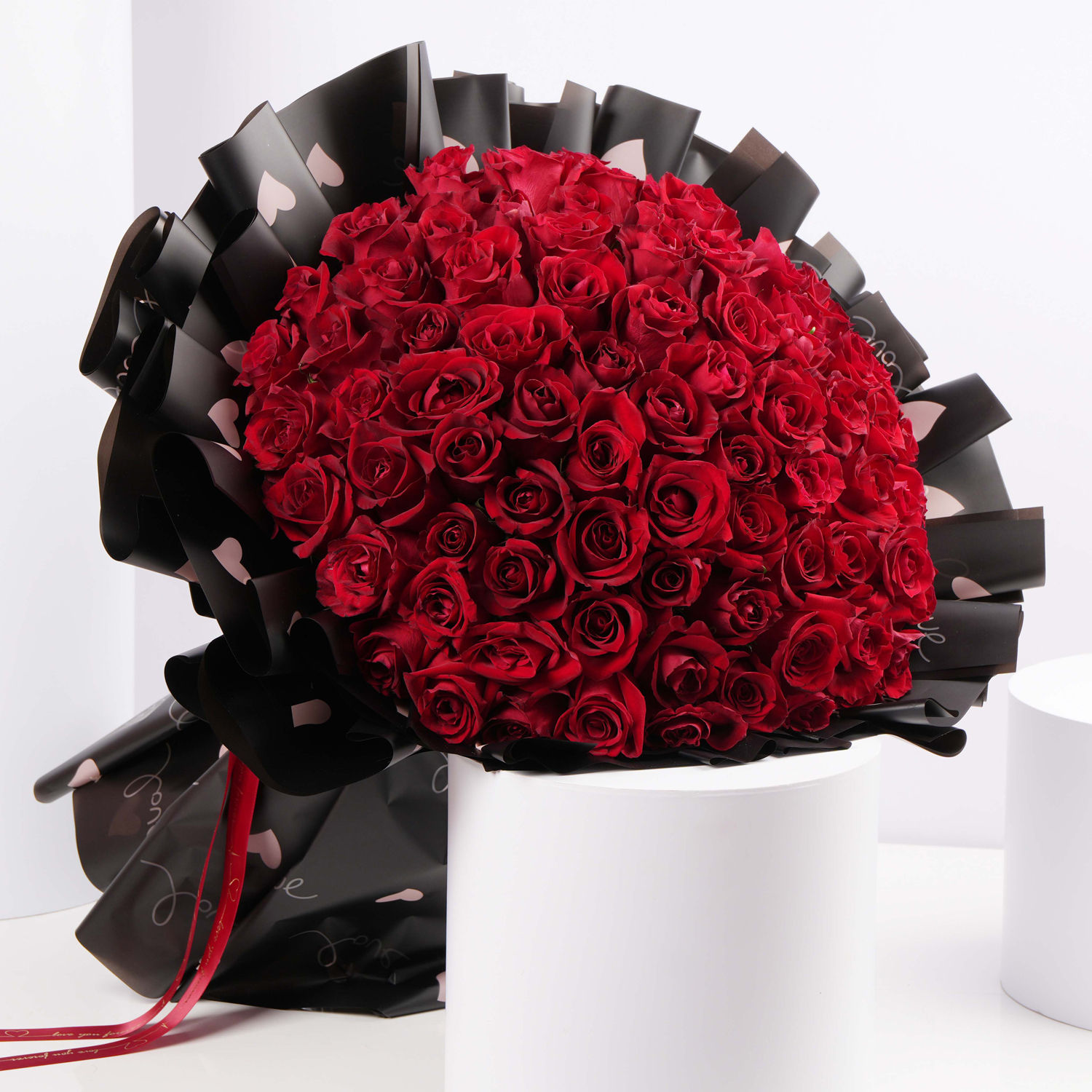 Order Valentine 111 Red Roses Bouquet Online | Same-Day Delivery UAE ...