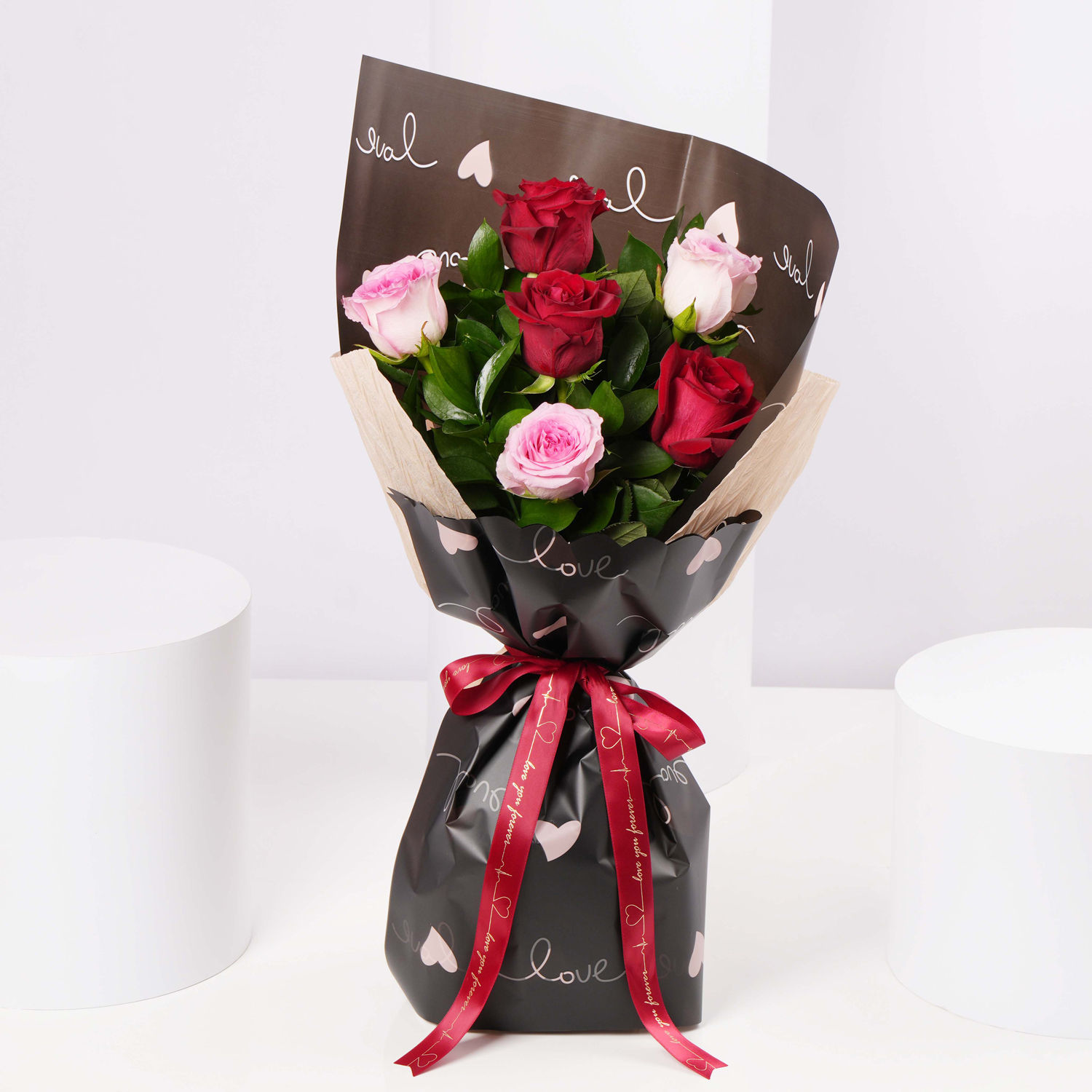 Order Valentine Classic Red And Blush Roses Bouquet Online | Same-Day ...