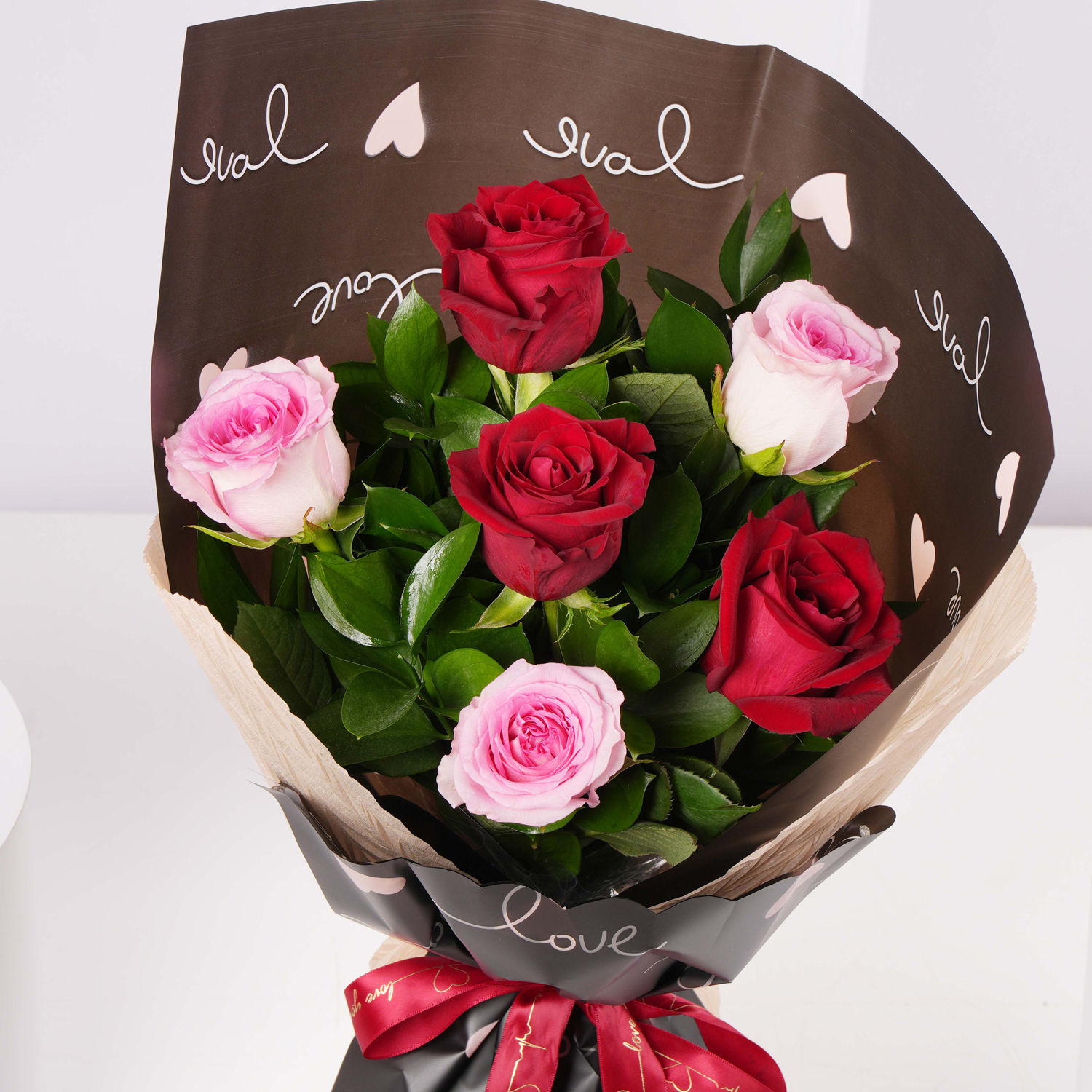 Order Valentine Classic Red And Blush Roses Bouquet Online | Same-Day ...